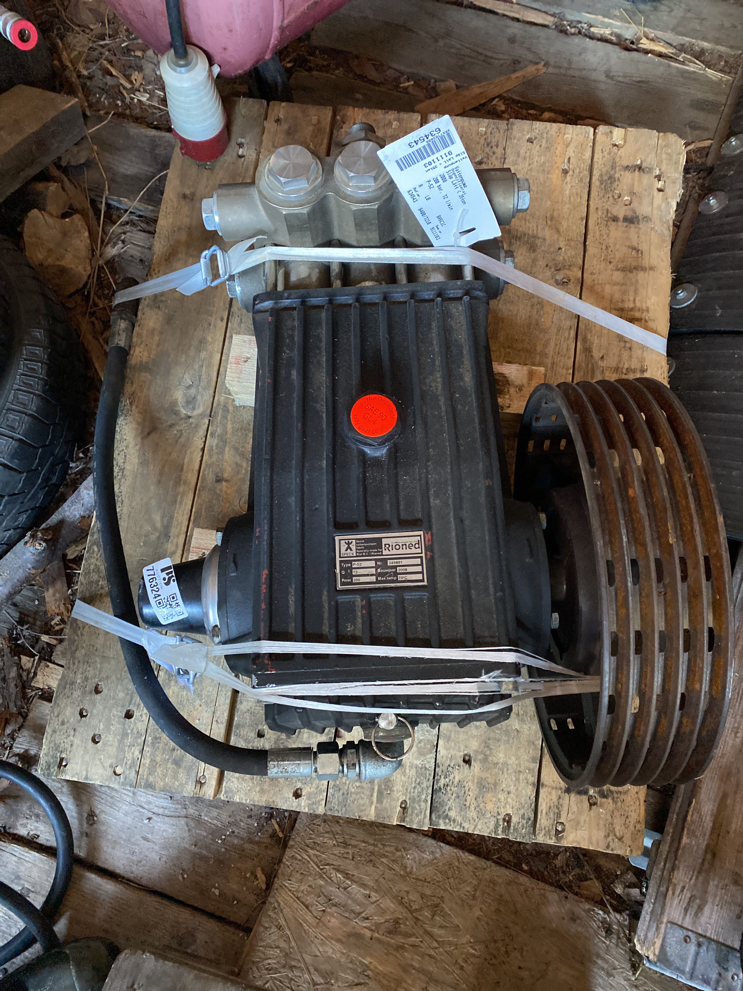 Rioned P52 spool car pump - PS Auction - We value the future - Largest ...