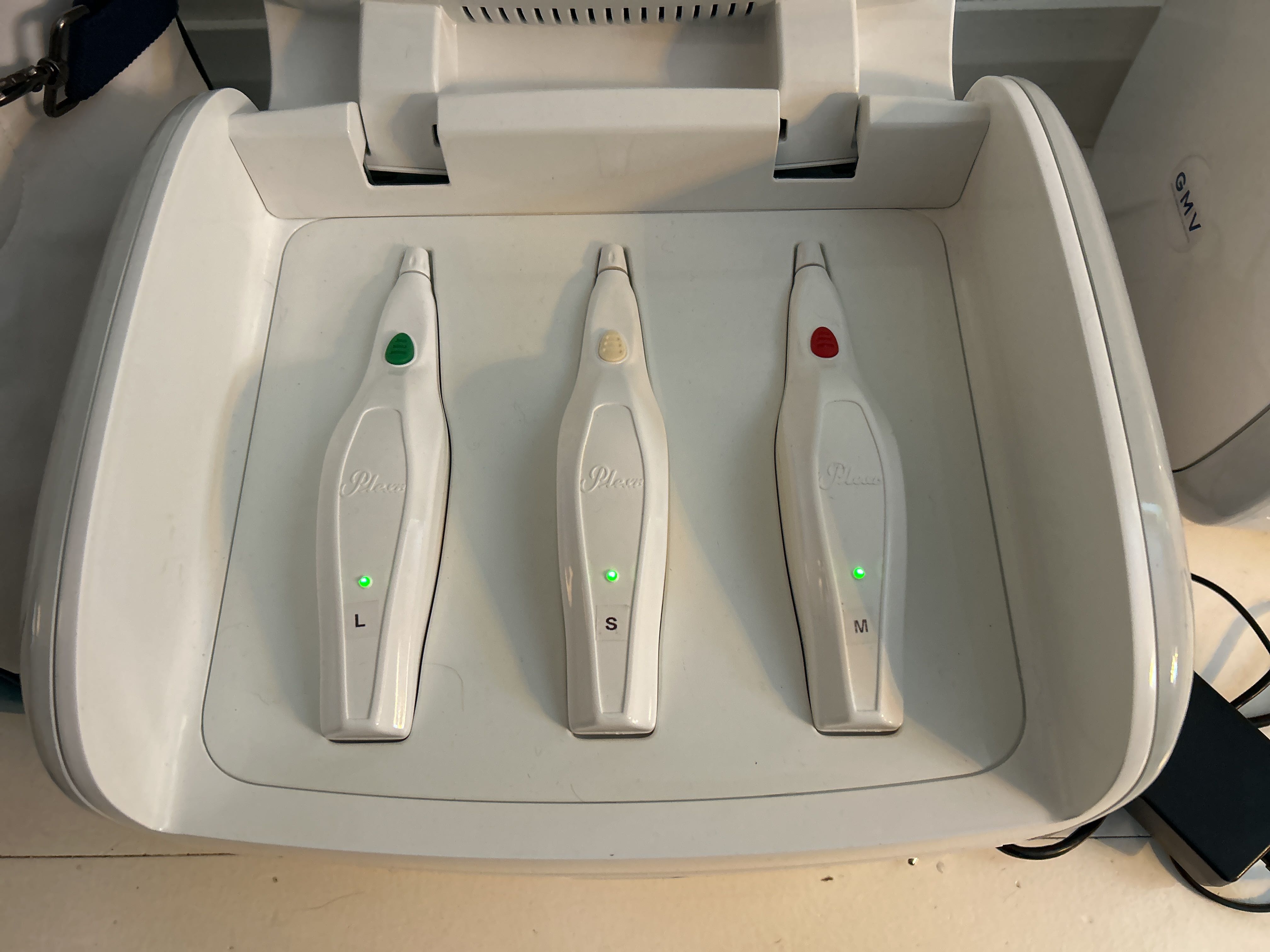 Plasma treatment for skin/scars/eyelids/medical applications - GMV ...