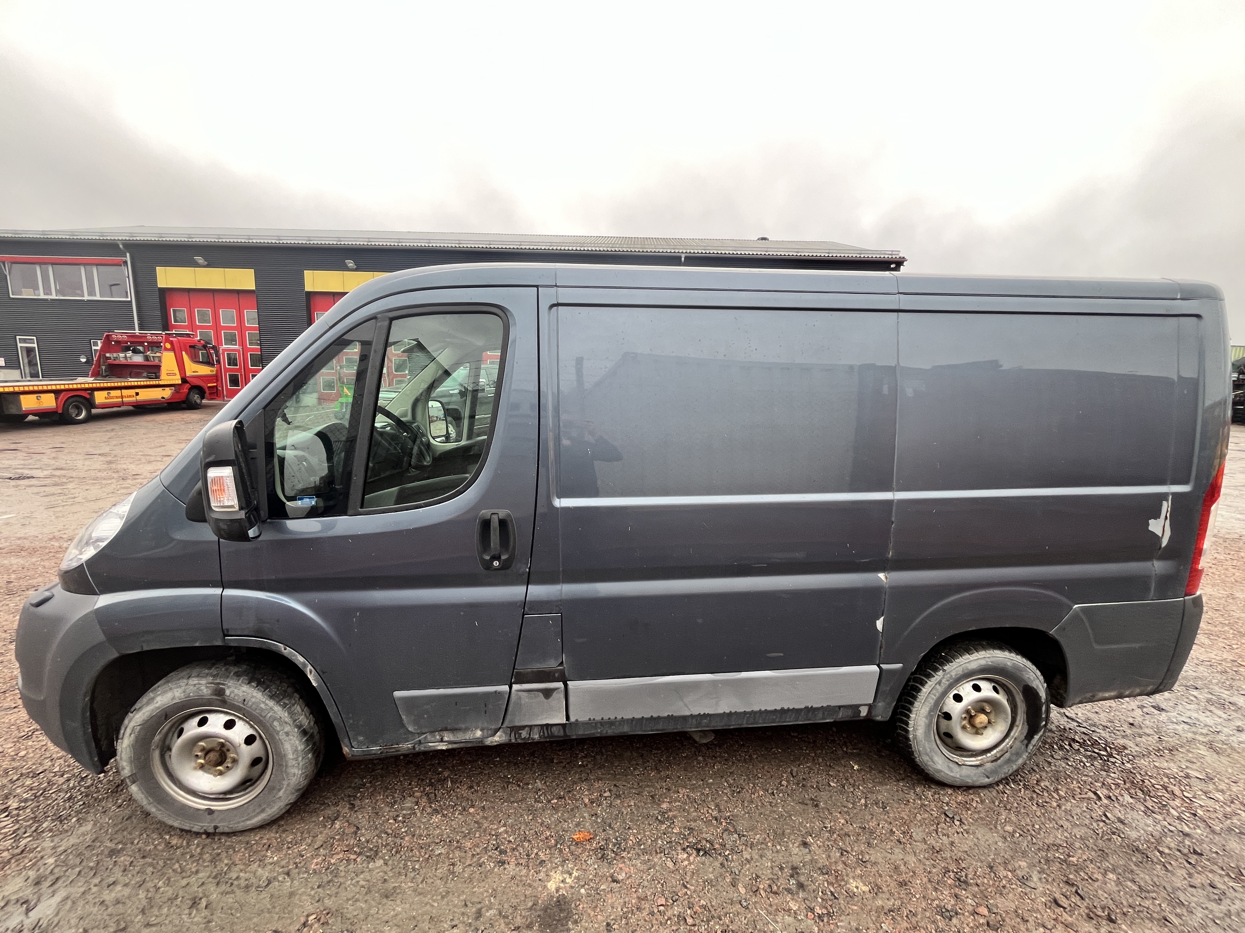 Peugeot Boxer Van 330 2.2 HDi Manuell, 110hk, 2012 - Auktioner online ...