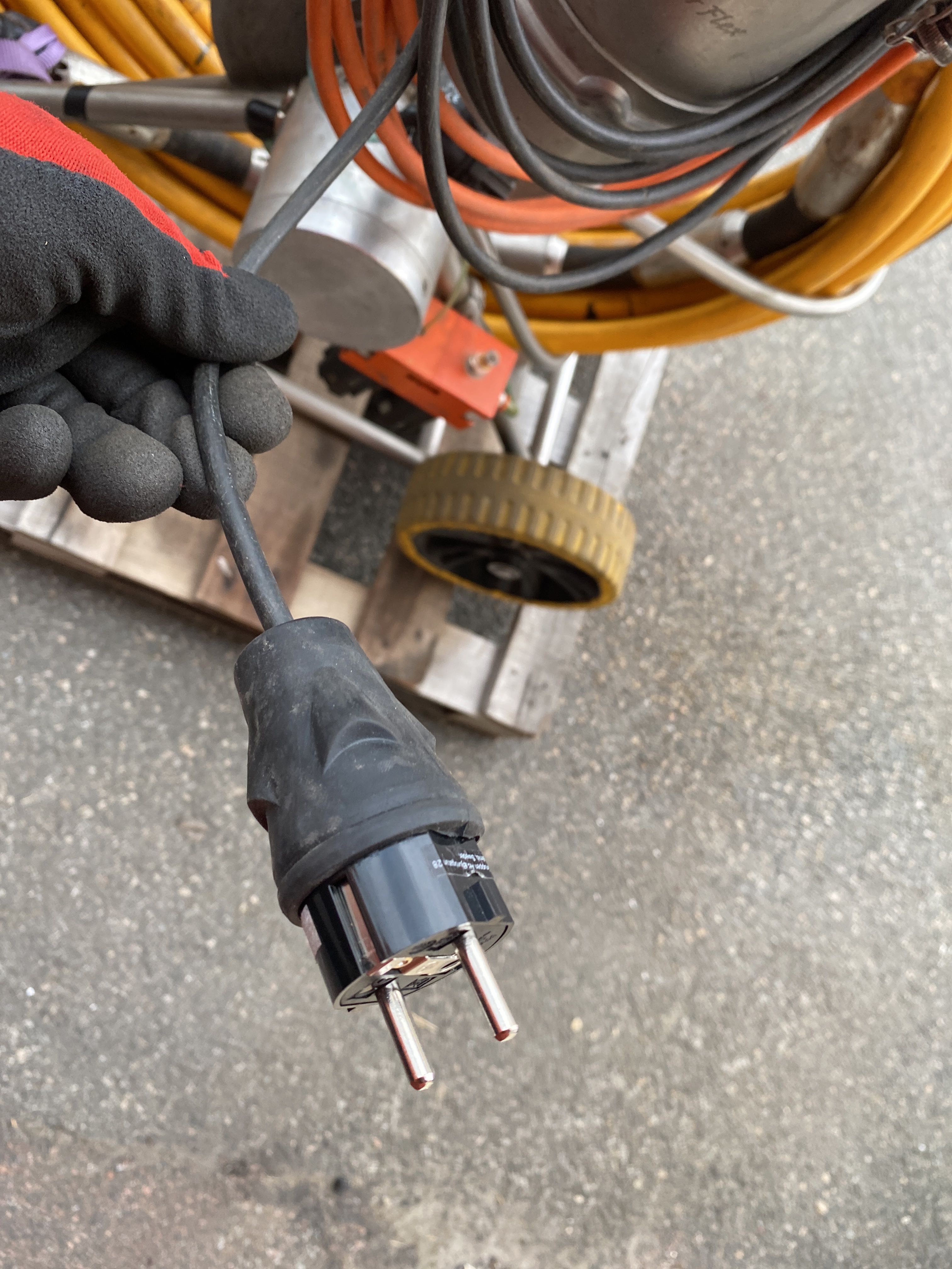 Milling robot, Dancutter Superflex, 25m - PS Auction - We value the ...