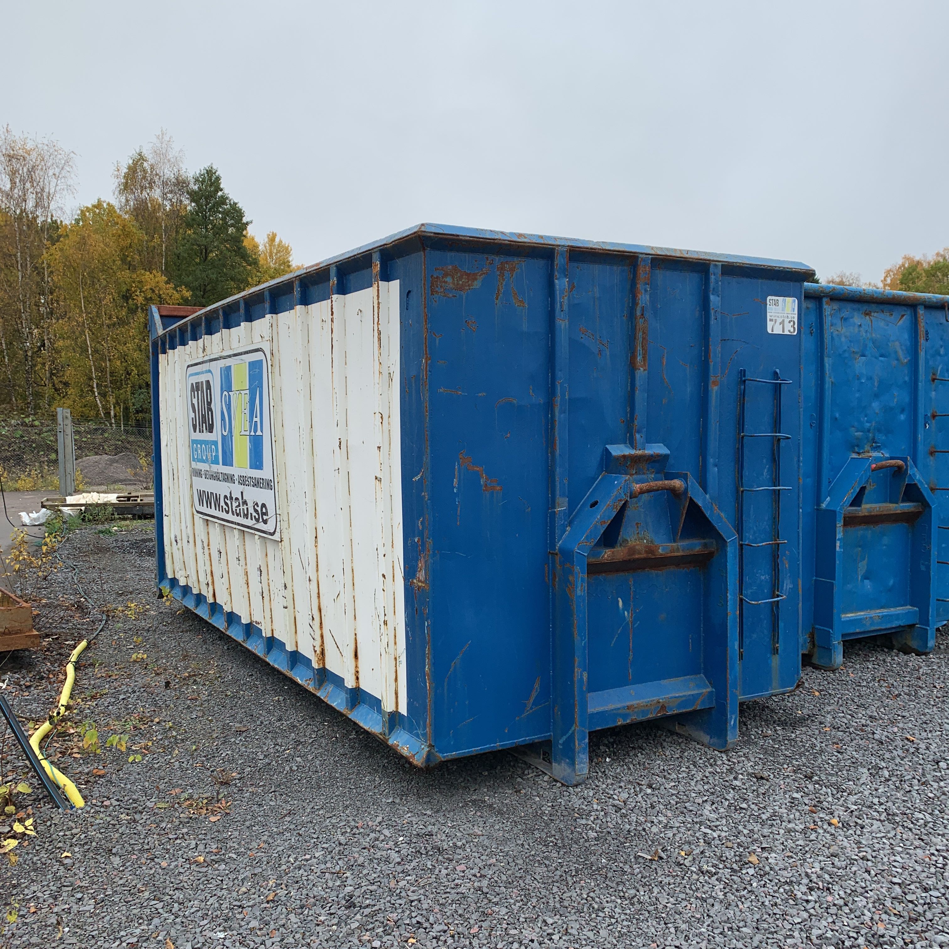 Avfallscontainer för lastväxlare 35 m³ - Auktioner online ...