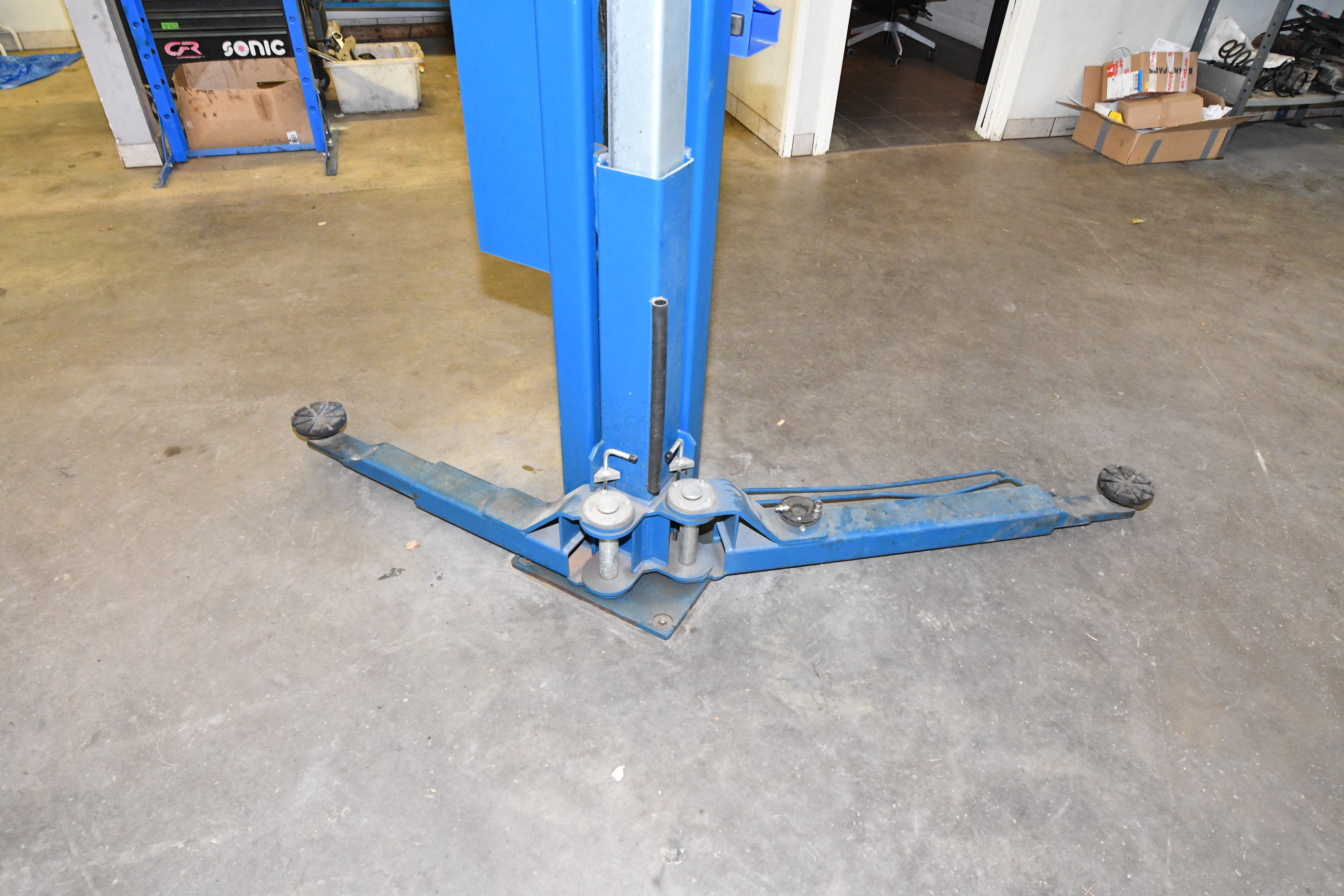 2-pillar lift NUSSBAUM #2 - PS Auction - We value the future - Largest ...
