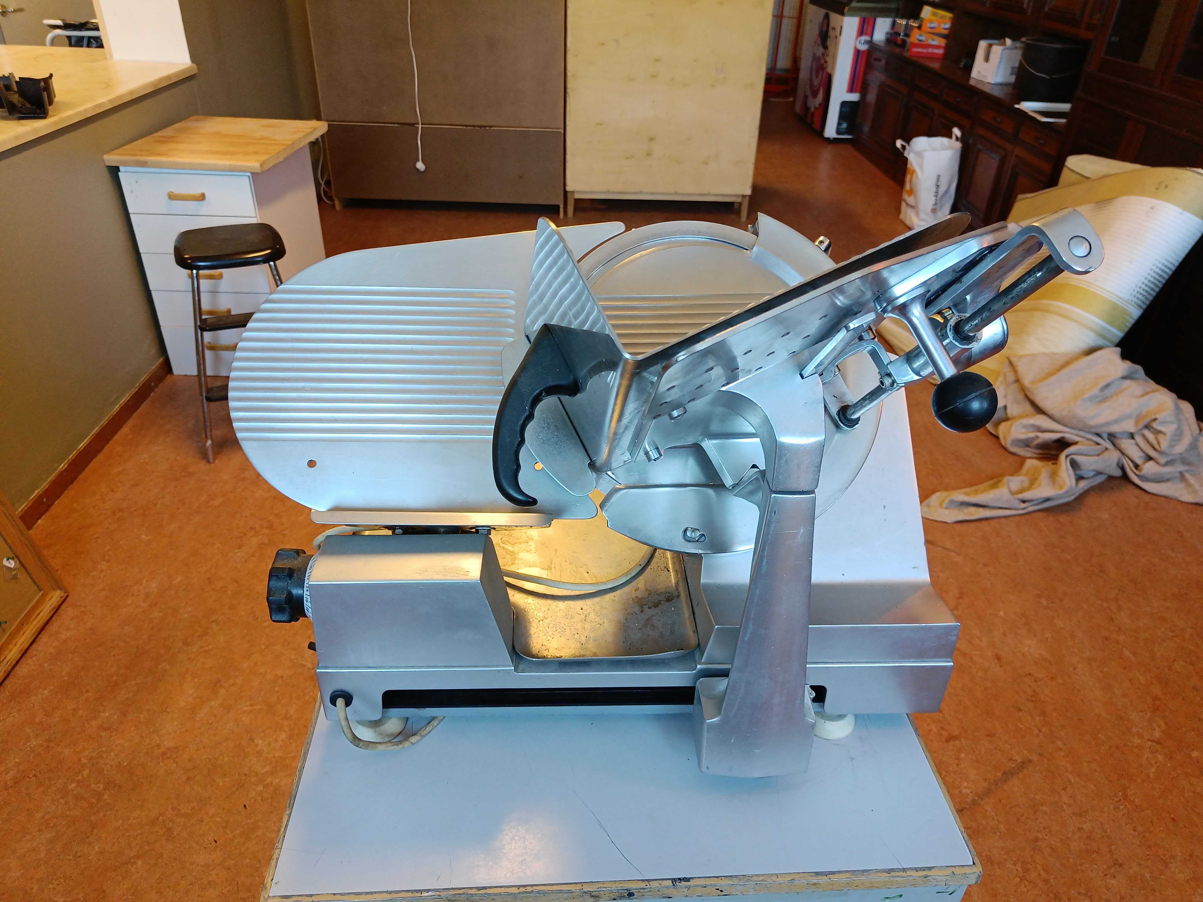 Cutting machine Berkel's - PS Auction - We value the future - Largest ...