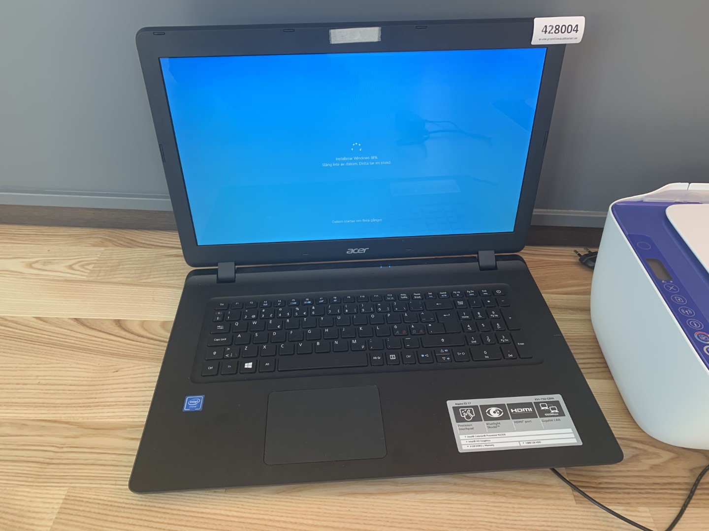 Bärbar dator Acer Aspire ES17 med skrivare HP DeskJet 2630 - Auktioner ...
