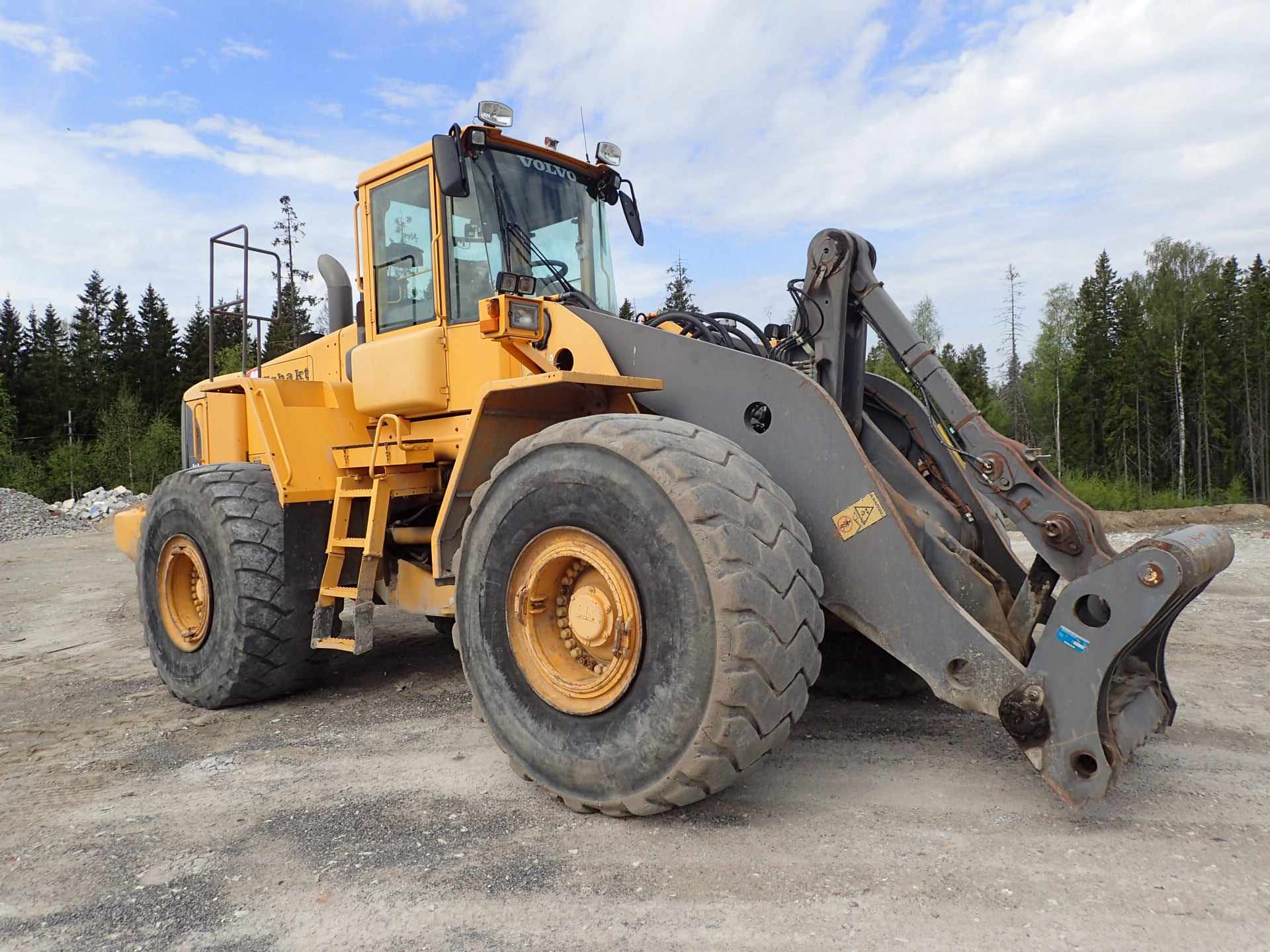 Volvo L220E Loader - PS Auction - We value the future - Largest in net ...