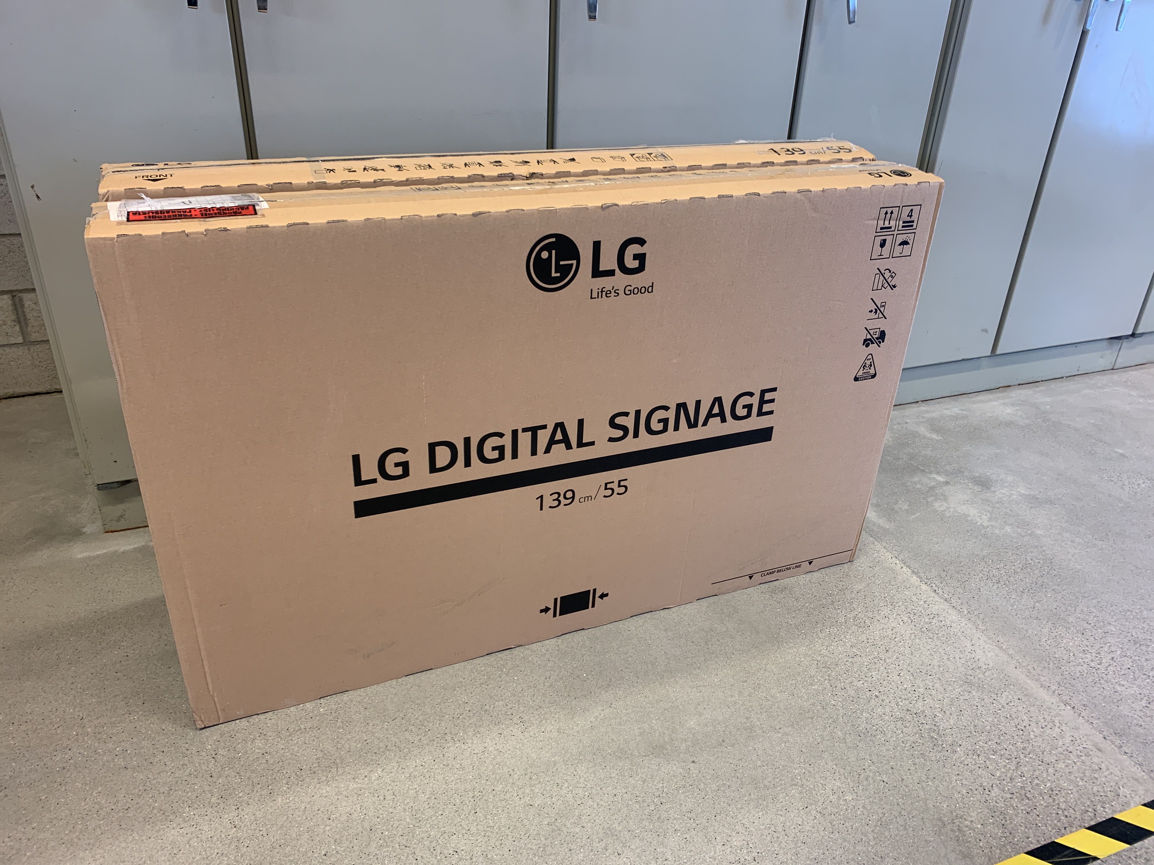 LG 55" 55UH5F-H - Auktioner online - Nätauktioner & Konkursauktioner ...