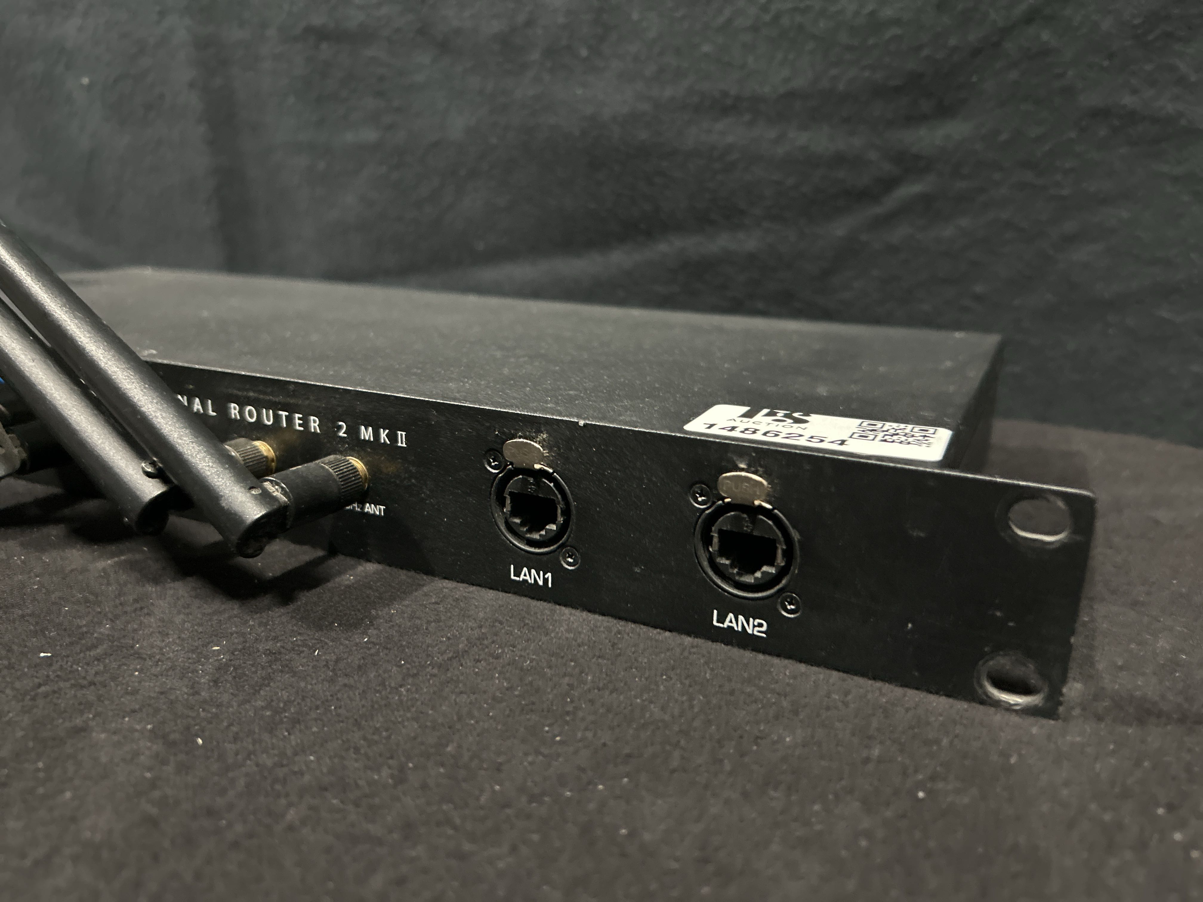 Wireless router - Swissonic Professional Router 2 MKII - PS Auction ...