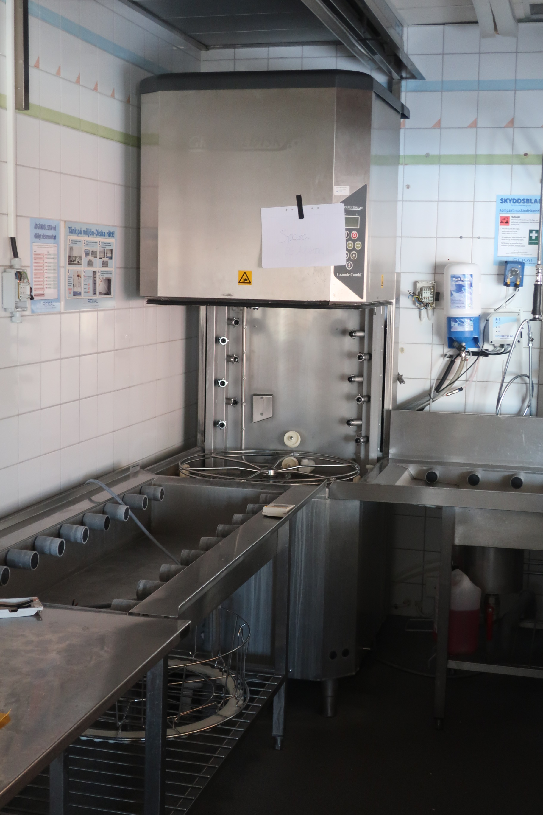 Dishwasher Granuldisk Combi - 2011 - PS Auction - We value the future ...