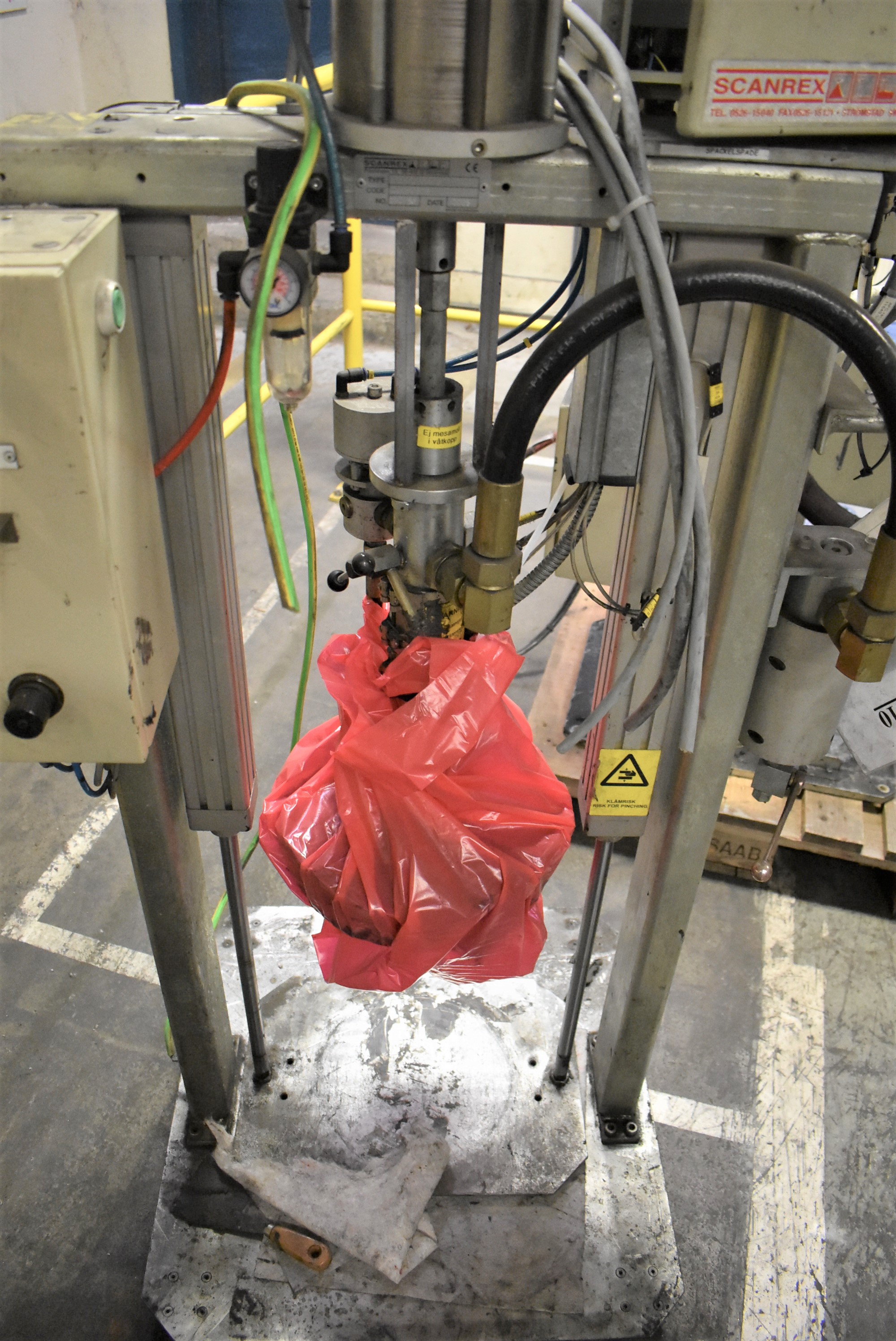 Glue system / pump station from Scanrex - PS Auction - We value the ...