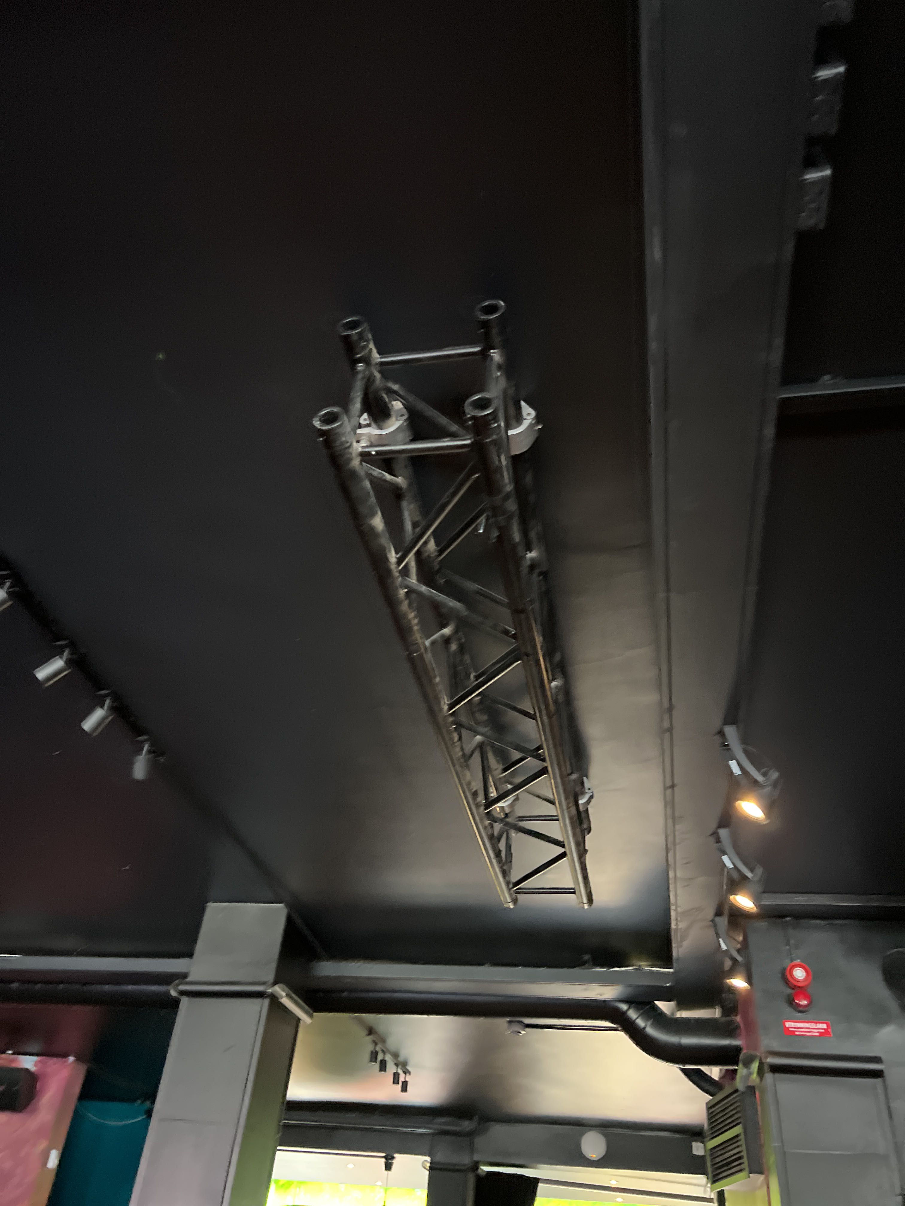 Stage with sound equipment - PS Auction - We value the future - Largest ...