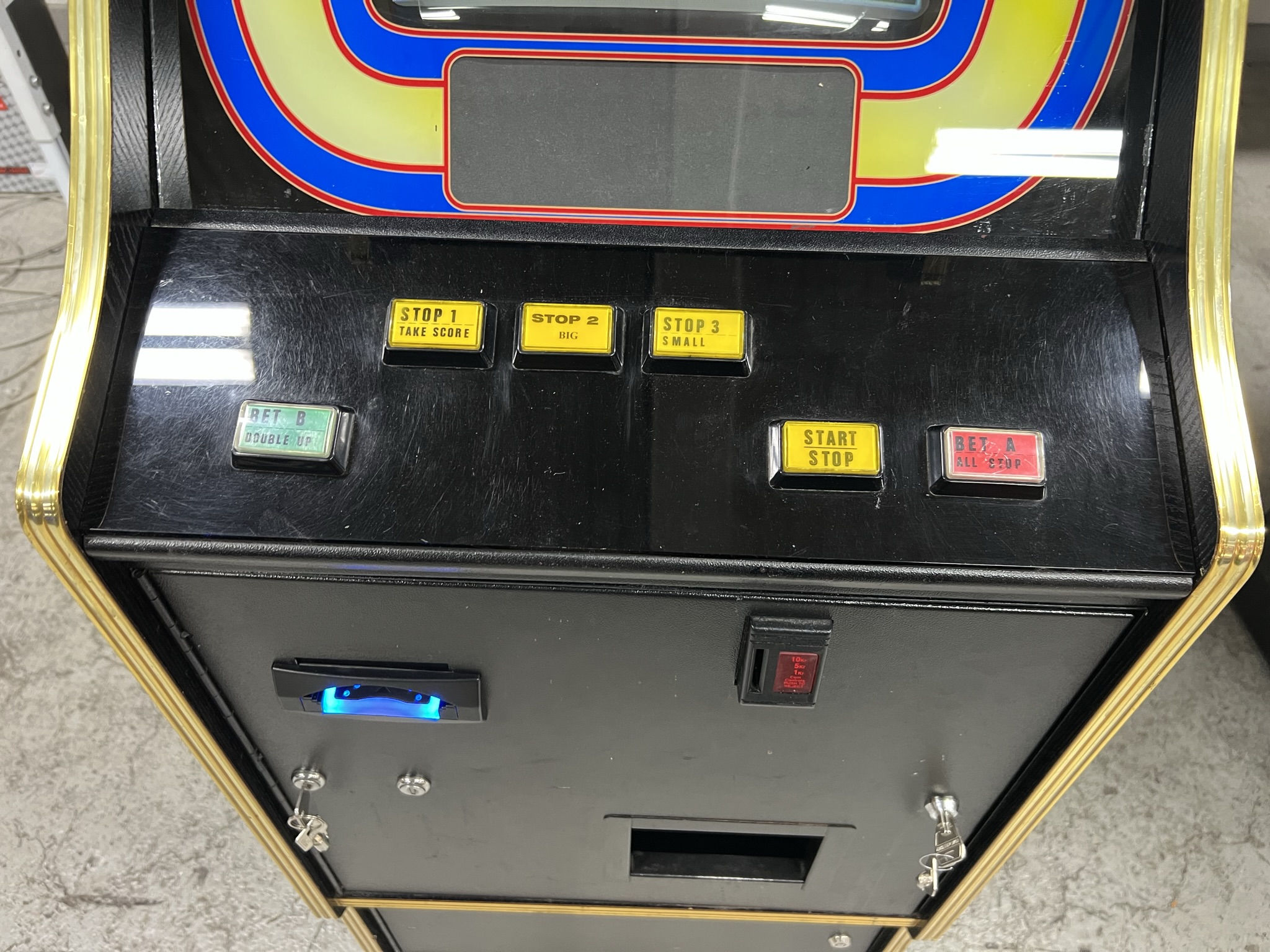 Super cherry master takes new banknotes - PS Auction - We value the ...