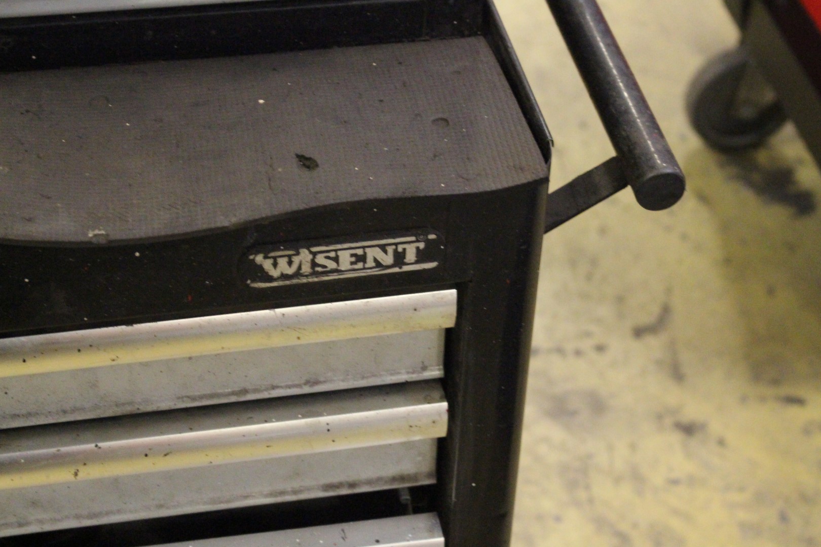 Tool trolley Wisent with content - PS Auction - We value the future ...