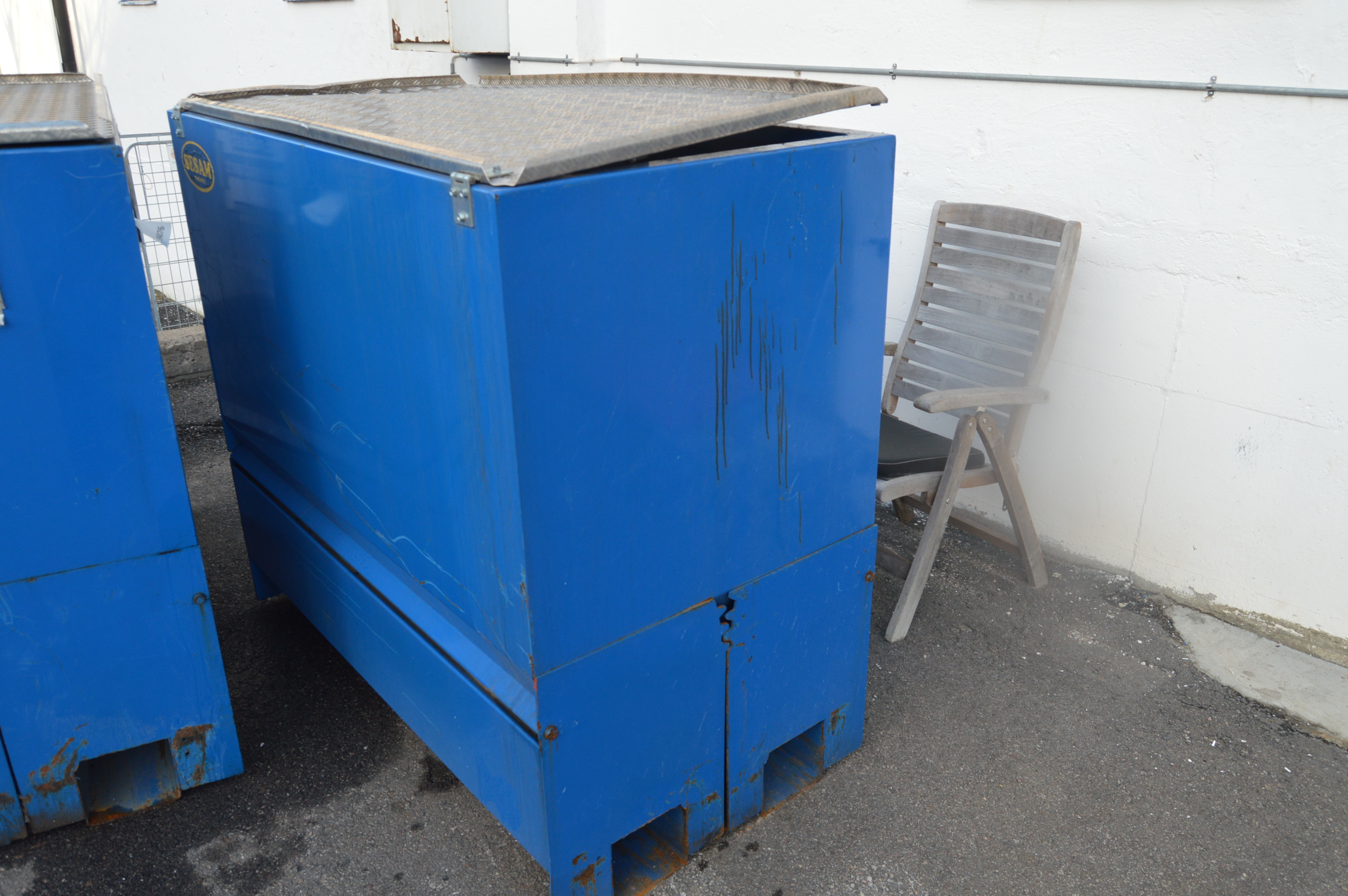 Container Sesam 1400 - Auktioner online - Nätauktioner ...