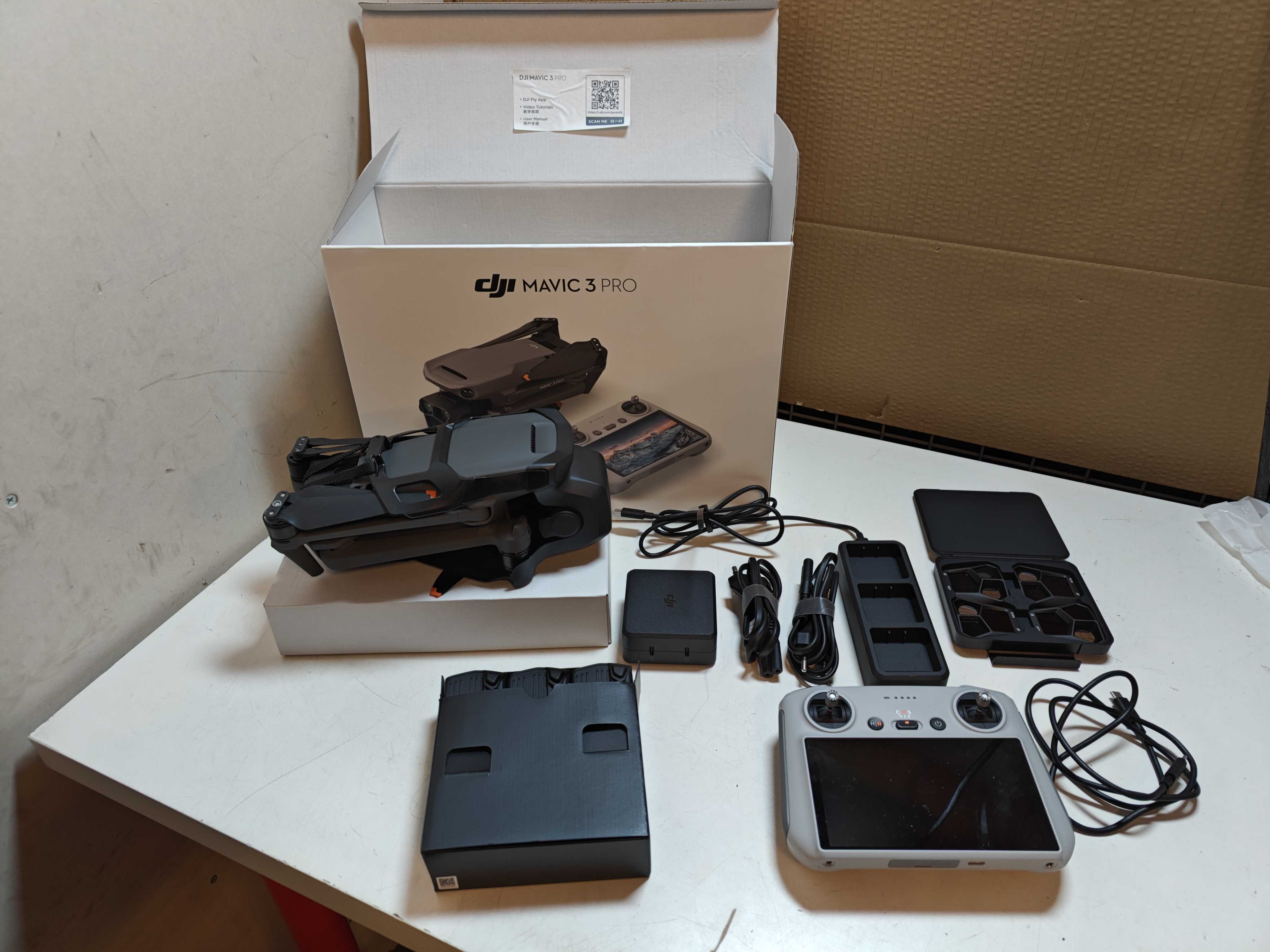 Drone DJI Mavic 3 pro Fly More - PS Auction - We value the future ...