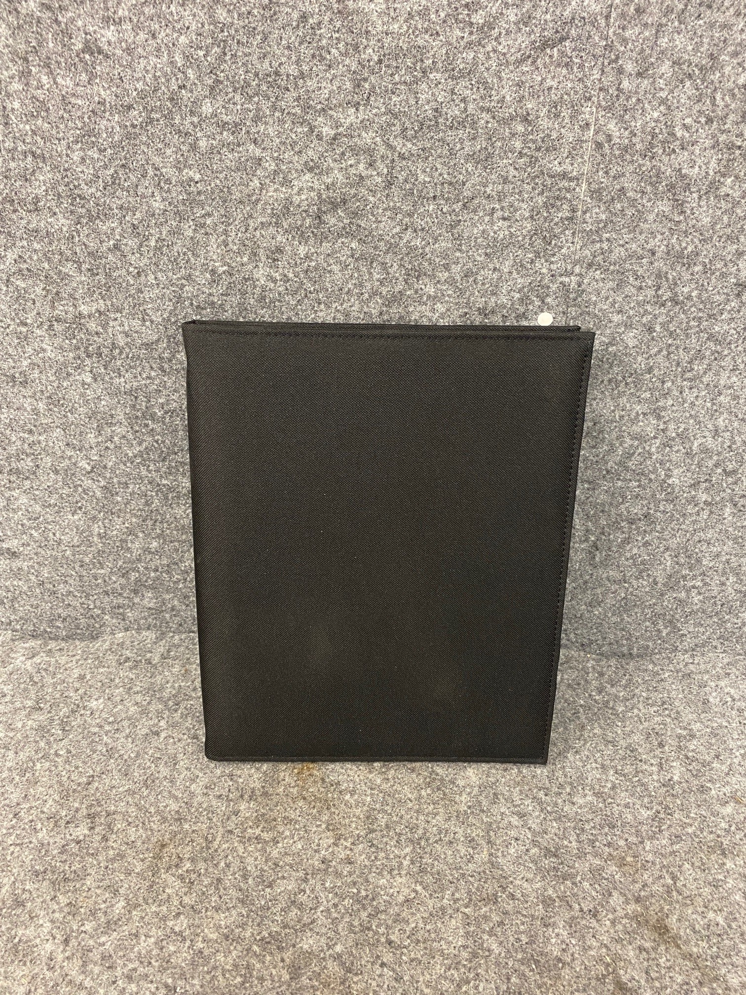 Lot with hard ring binders, about 180 pieces - PS Auction - We value ...