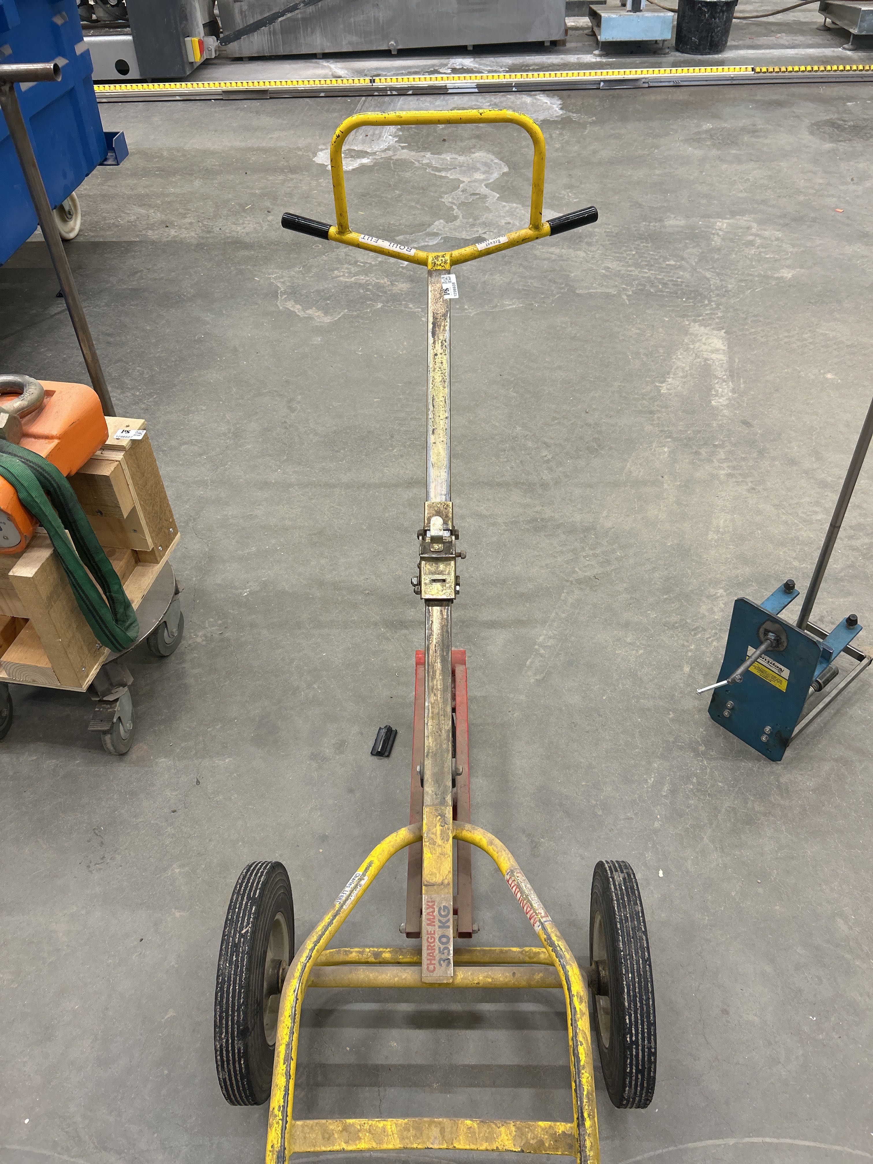 Thin-cargo trolley / roller trolley lift - PS Auction - We value the ...