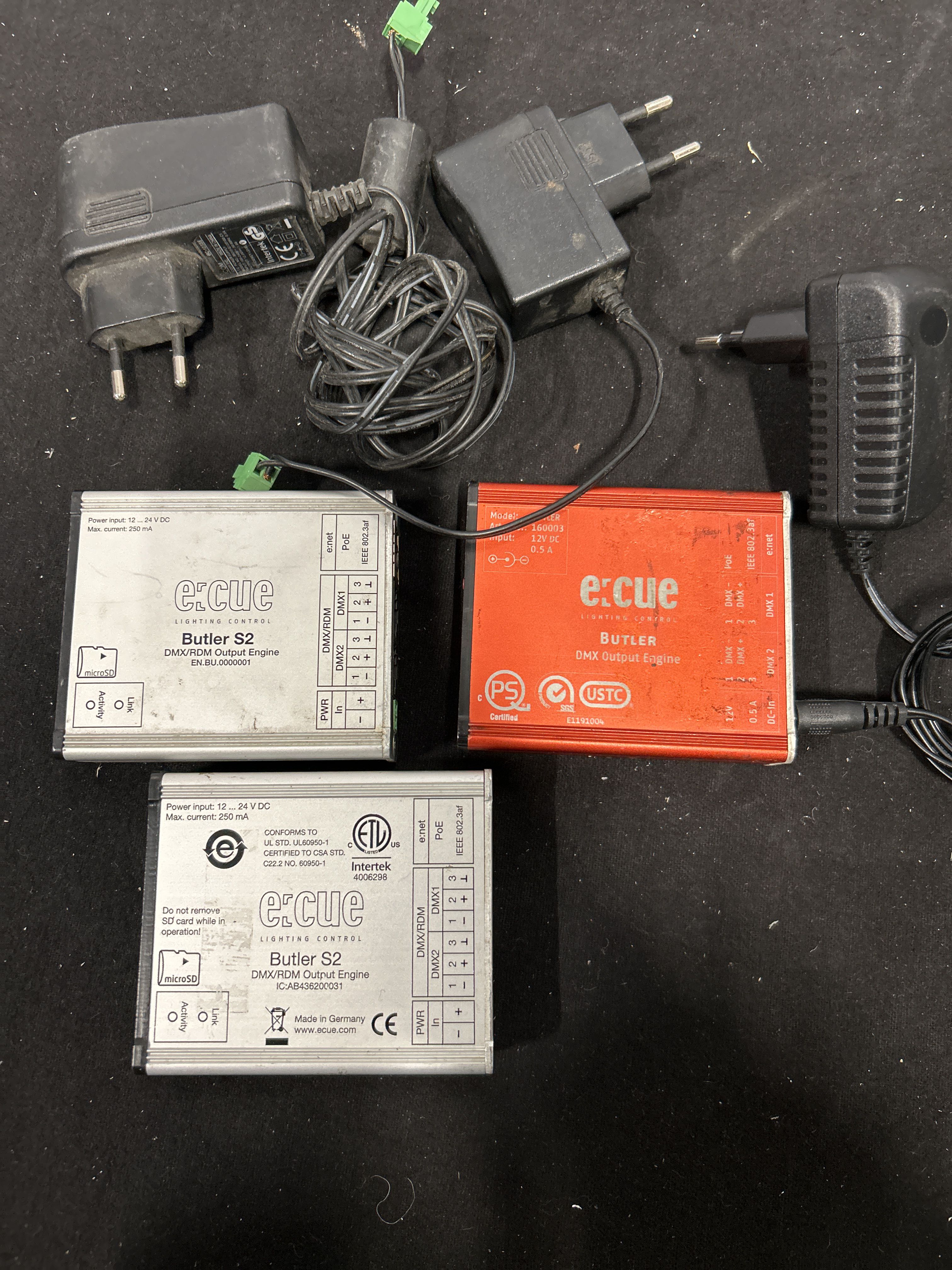 DMX controllers 3 pcs - e:cue Butler S2 / Butler - PS Auction - We ...