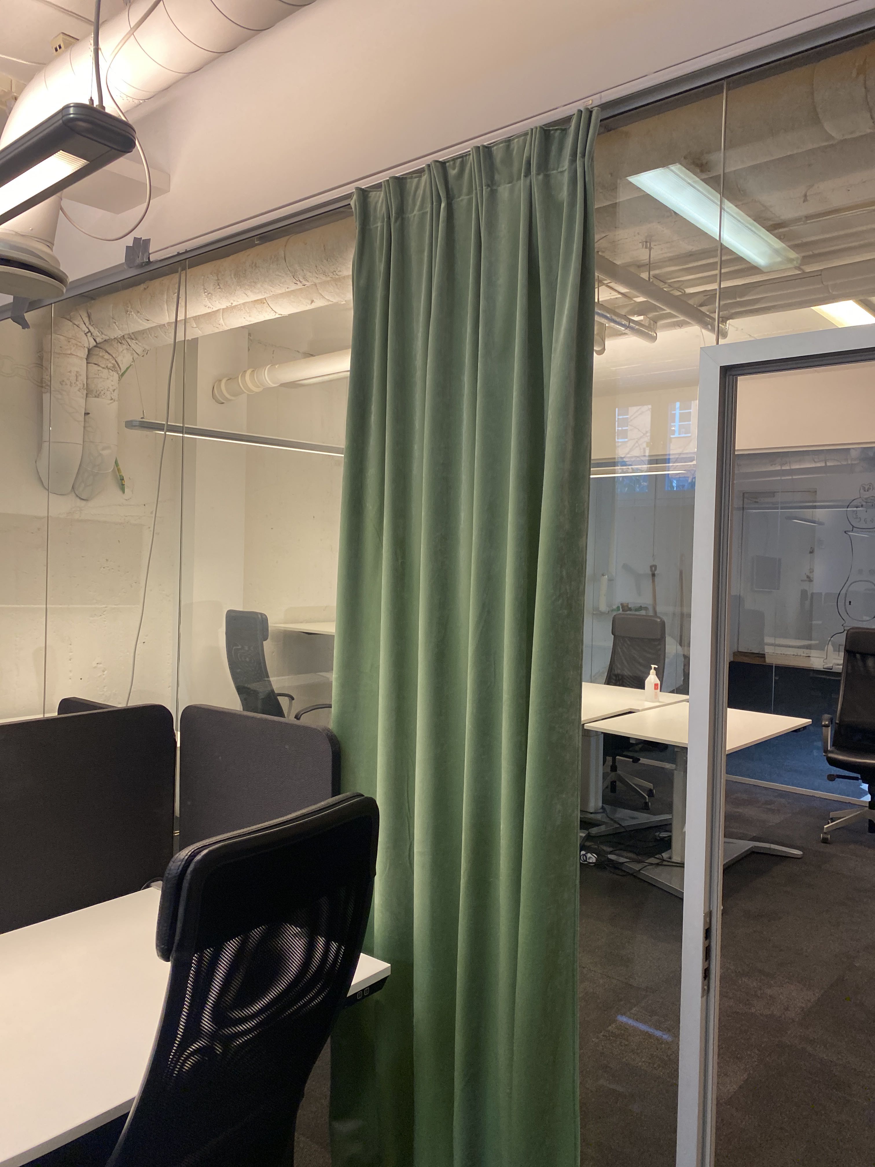 Curtains 5 rails and curtains - PS Auction - We value the future - Largest in net auctions