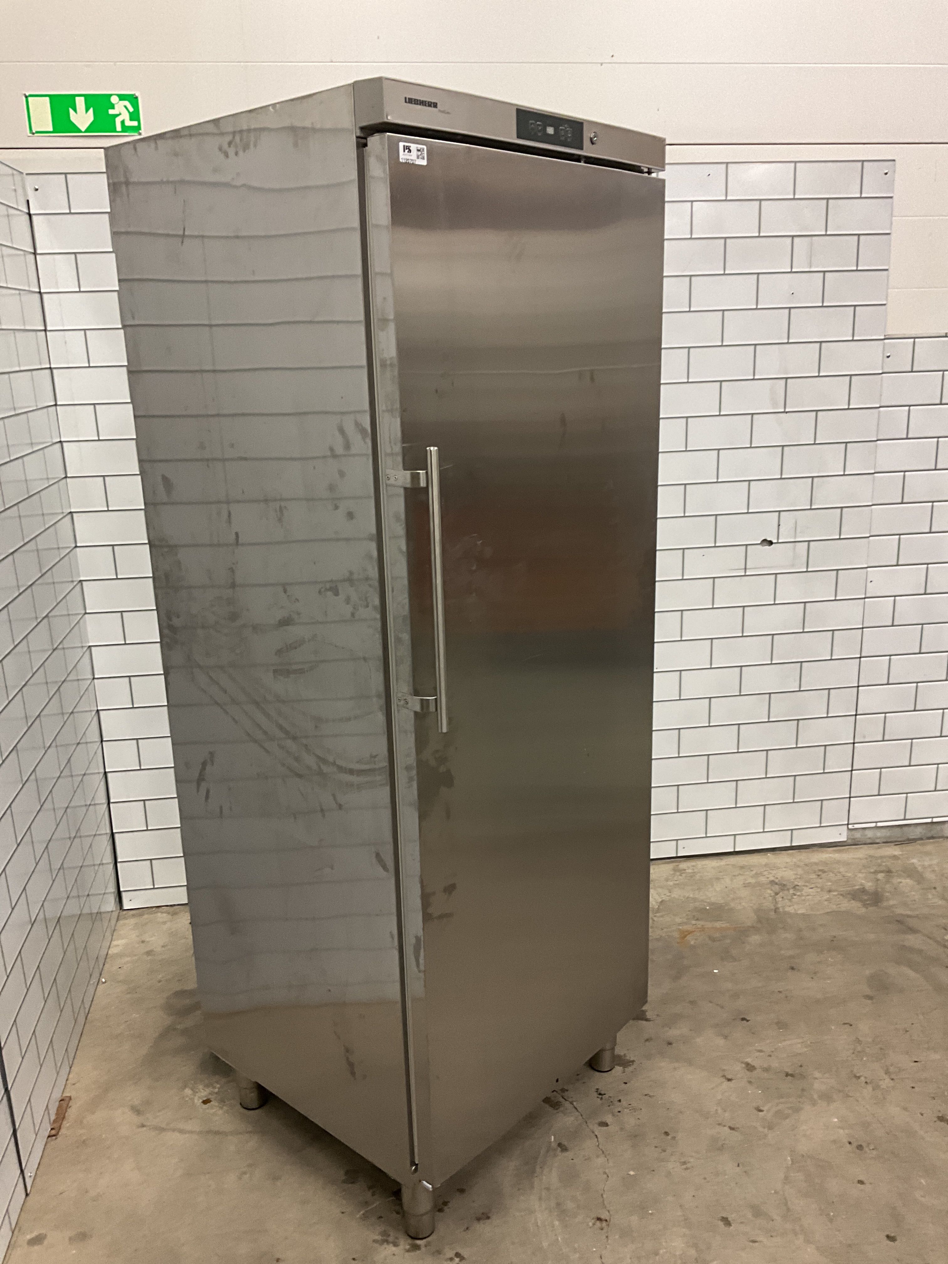 Refrigerator LIEBHERR ProfiLine - PS Auction - We value the future ...