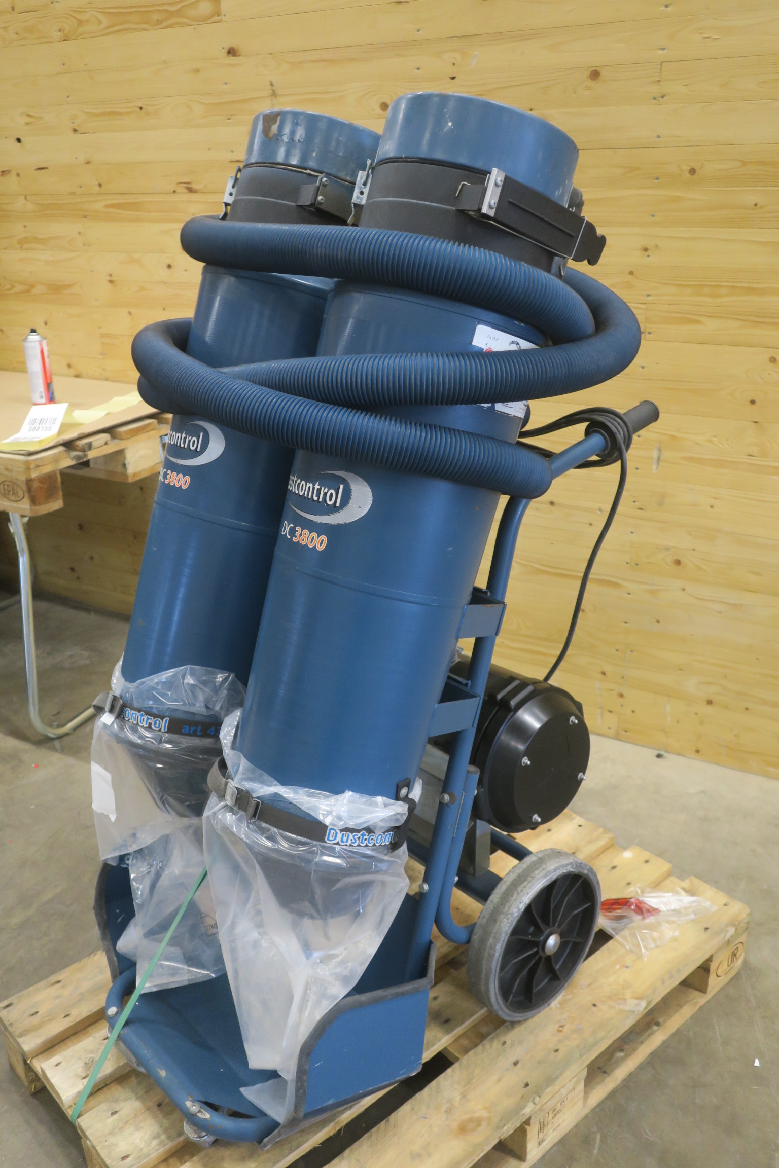 Dust separator Dustcontrol DC3800 Twin - PS Auction - We value the ...