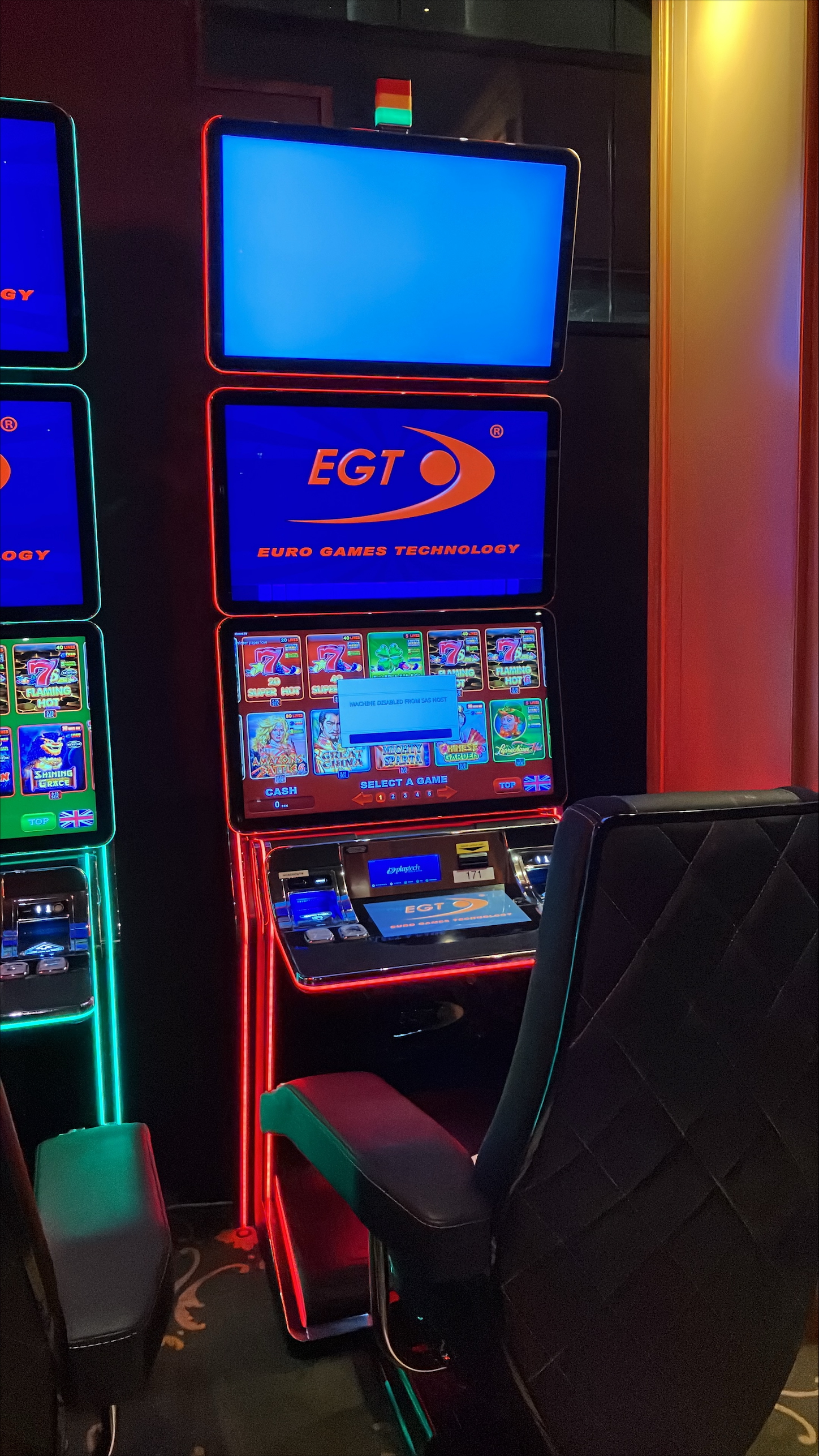 Slot machine EGT G32/32 VIP – Red general (2023) + VIP chair - PS ...