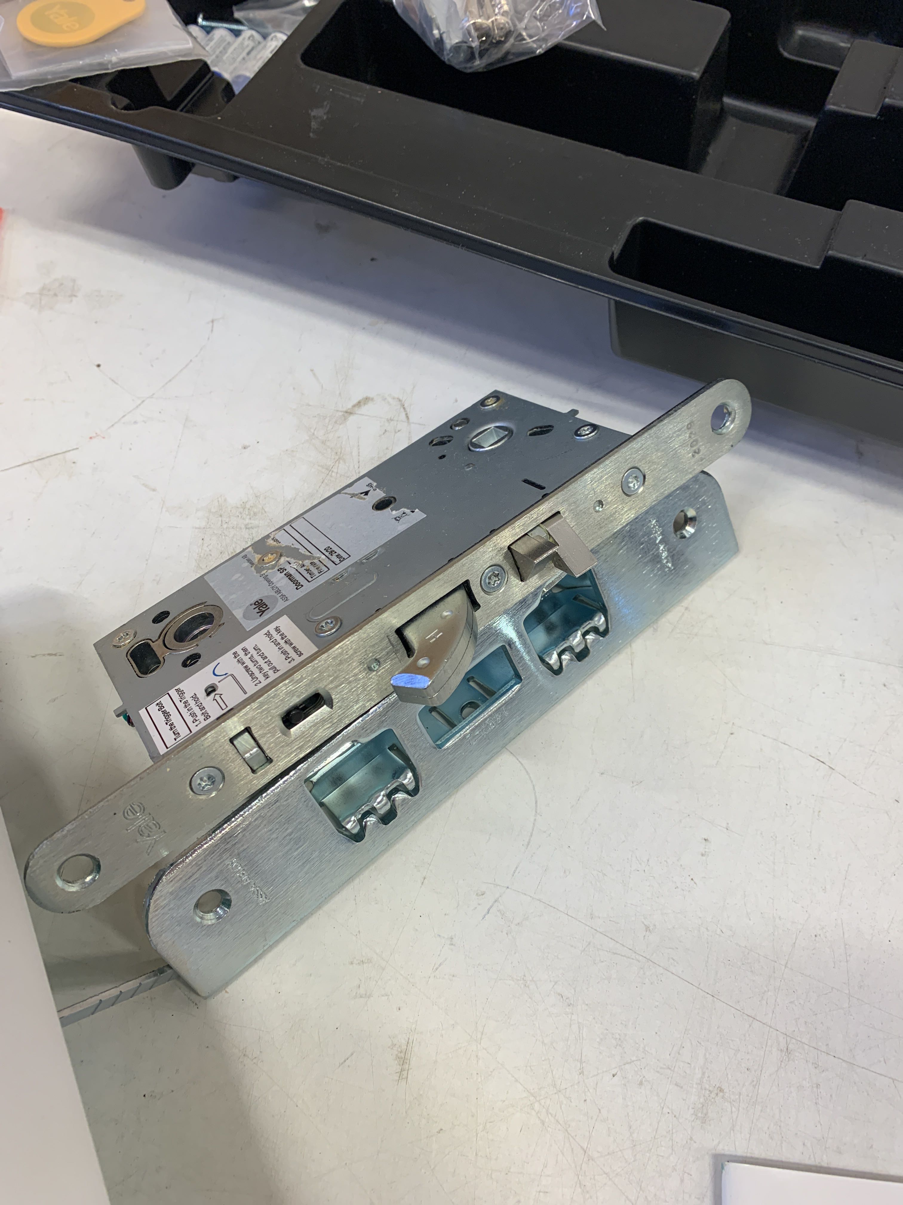 Door lock Yale Doorman V2N - PS Auction - We value the future - Largest ...