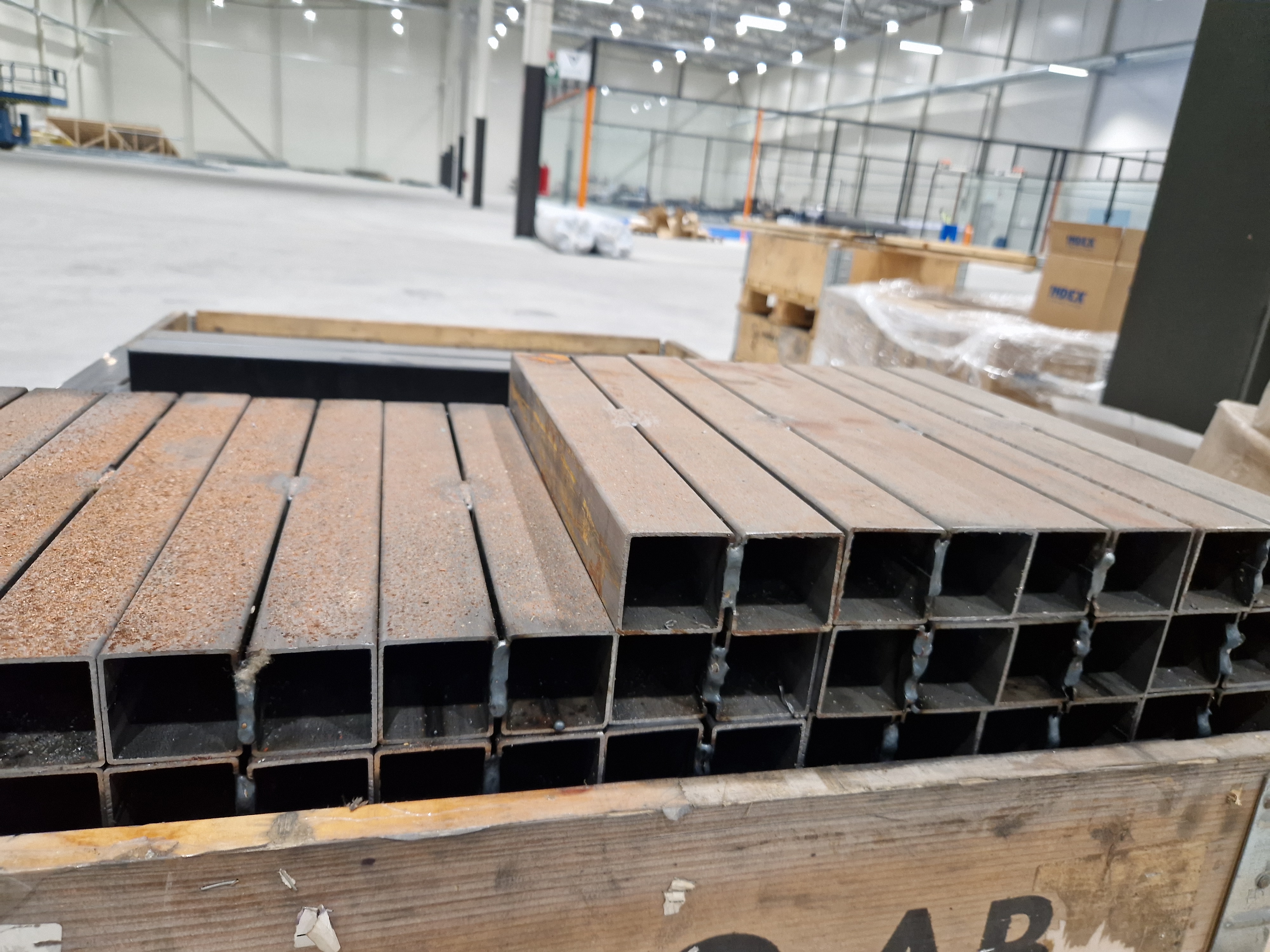 100 square tubes - PS Auction - We value the future - Largest in net ...