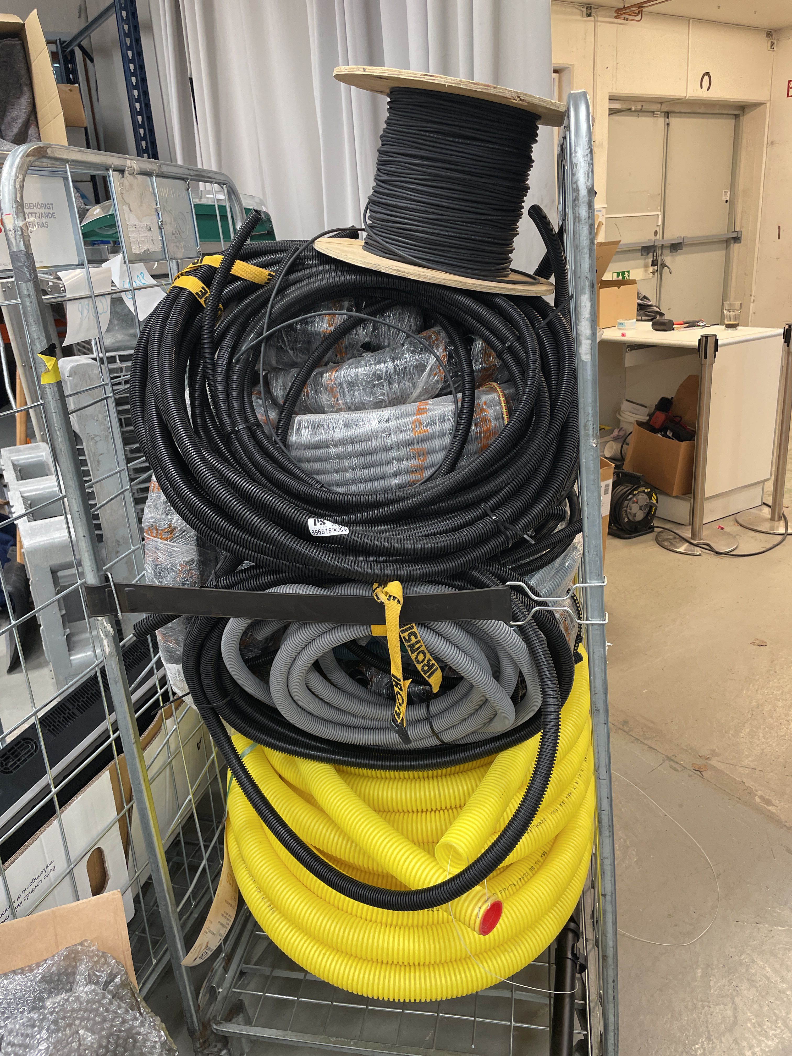 Installation materials and miscellaneous - PS Auction - We value the ...