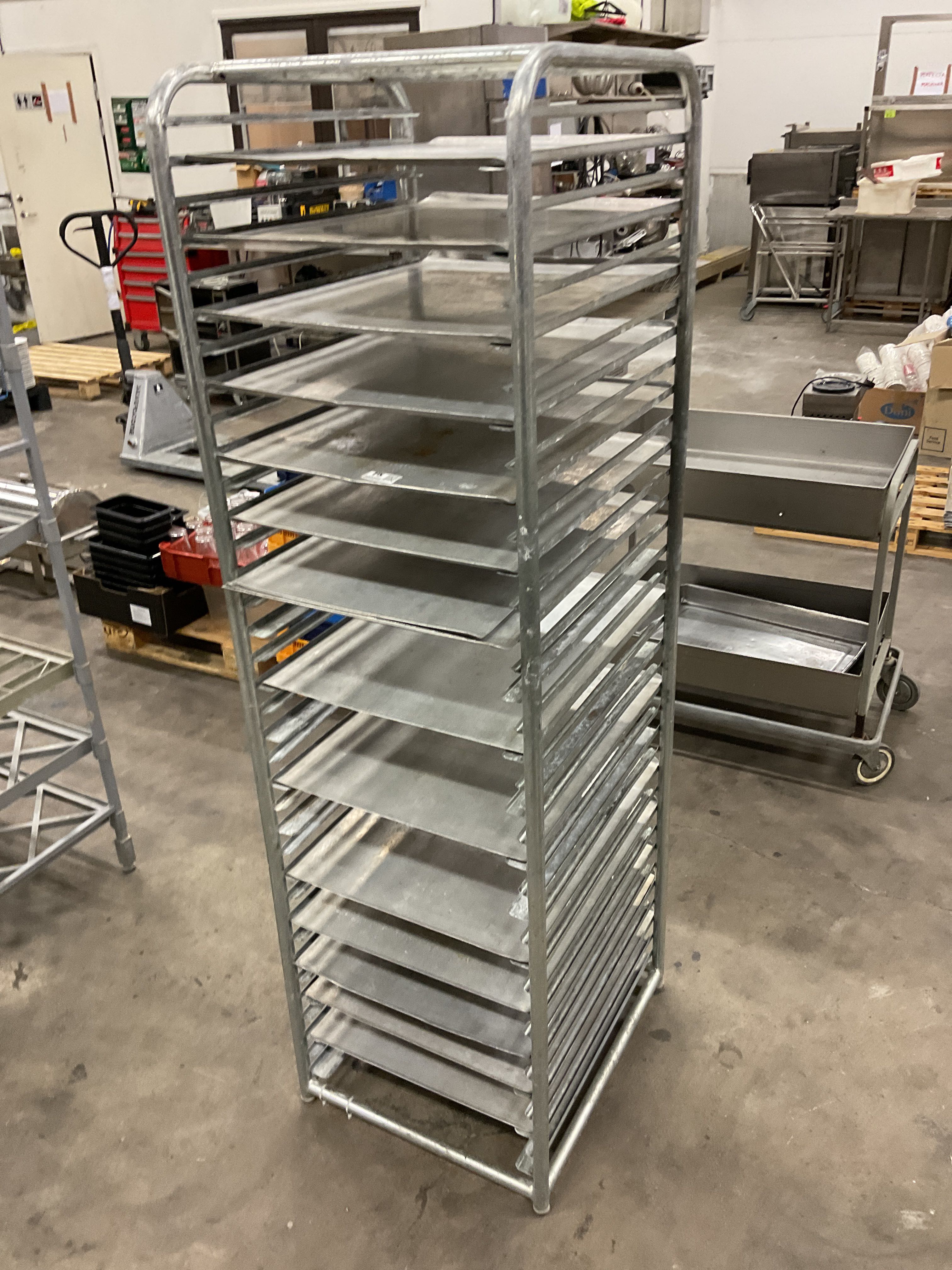 Scaffolding with bakery/Pizza trays - PS Auction - We value the future ...
