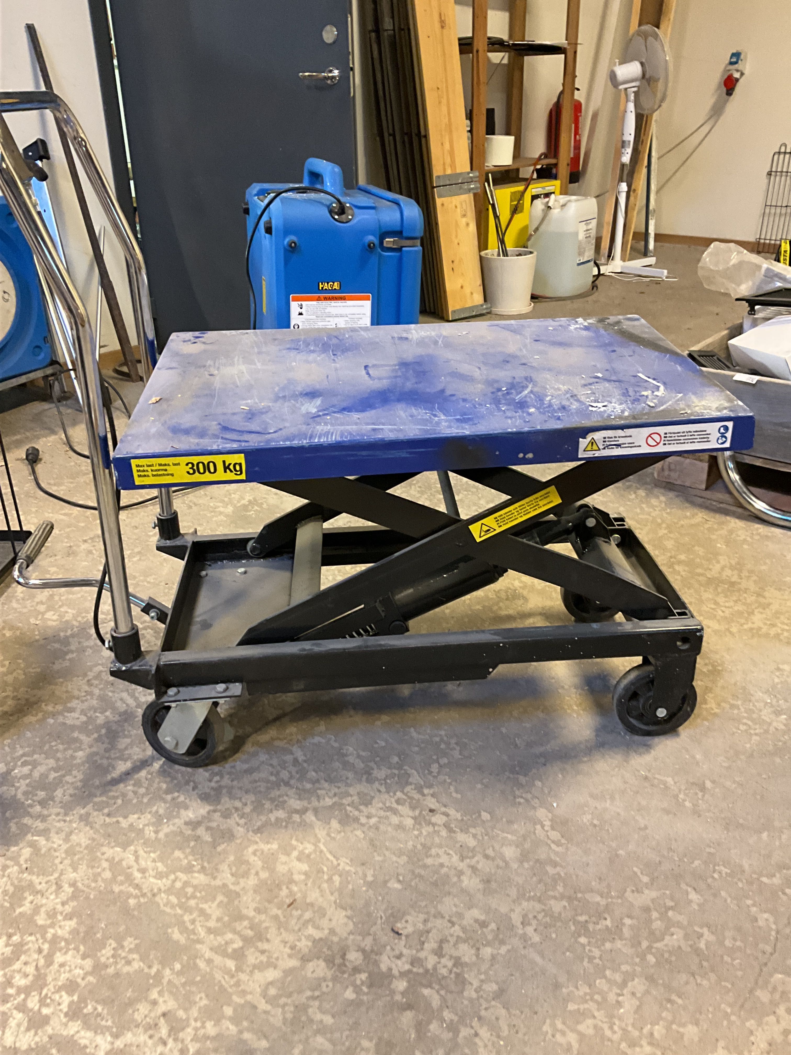 Lifting trolley - PS Auction - We value the future - Largest in net ...