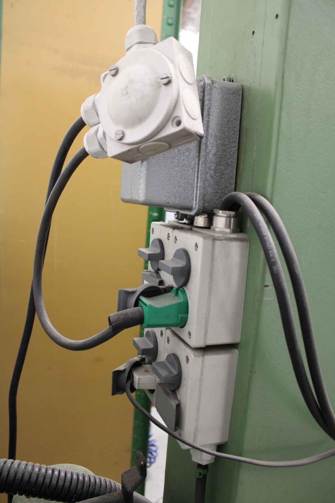 Hole punch Novopress Type 880 -84 - PS Auction - We value the future ...