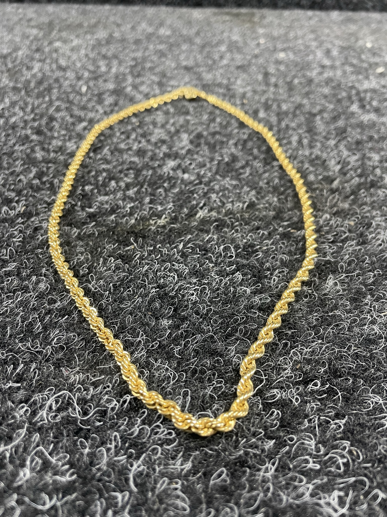 Necklace Cordell RG 18k Gold with dice - PS Auction - We value the ...