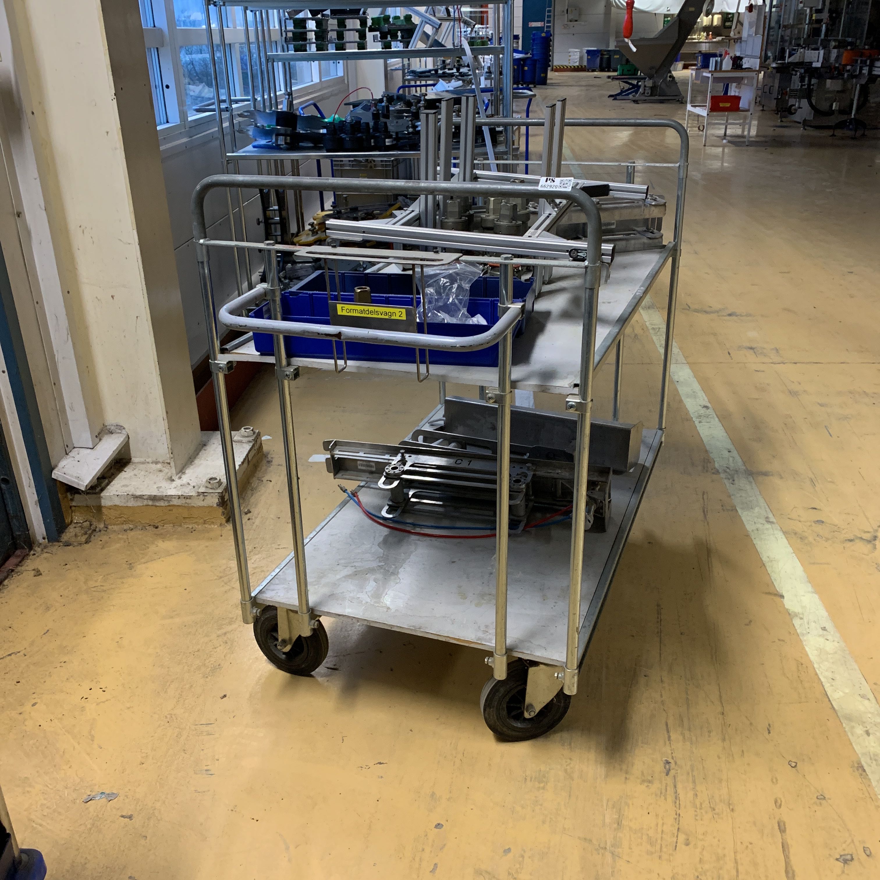 Van / Transport trolley low model - PS Auction - We value the future ...