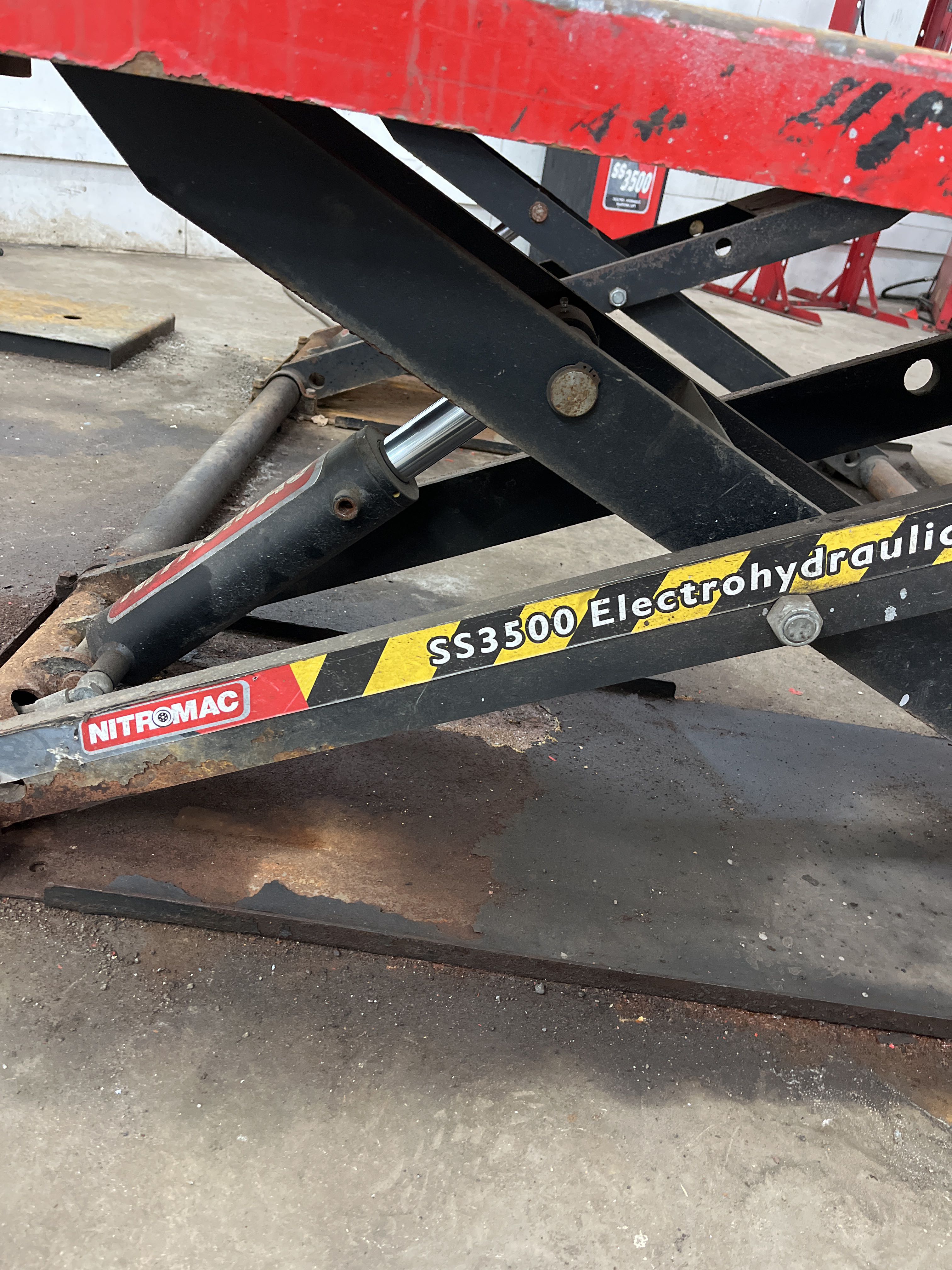 Saxlyft 3,5 Ton - Nitromac SS3500 - 2018 - Auktioner online ...