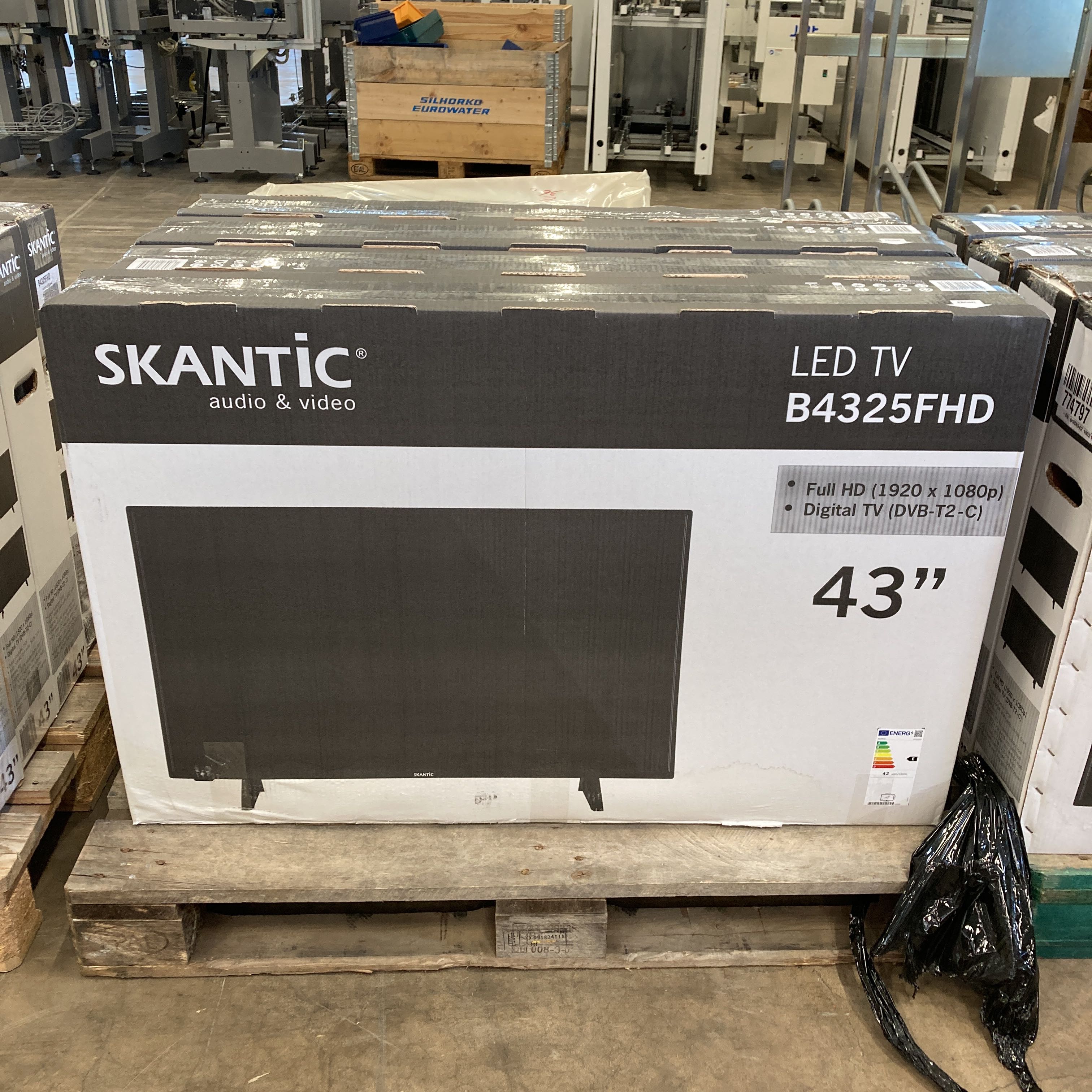 43" Full HD-TV Skantic B4325FHD - Auktioner online - Nätauktioner ...