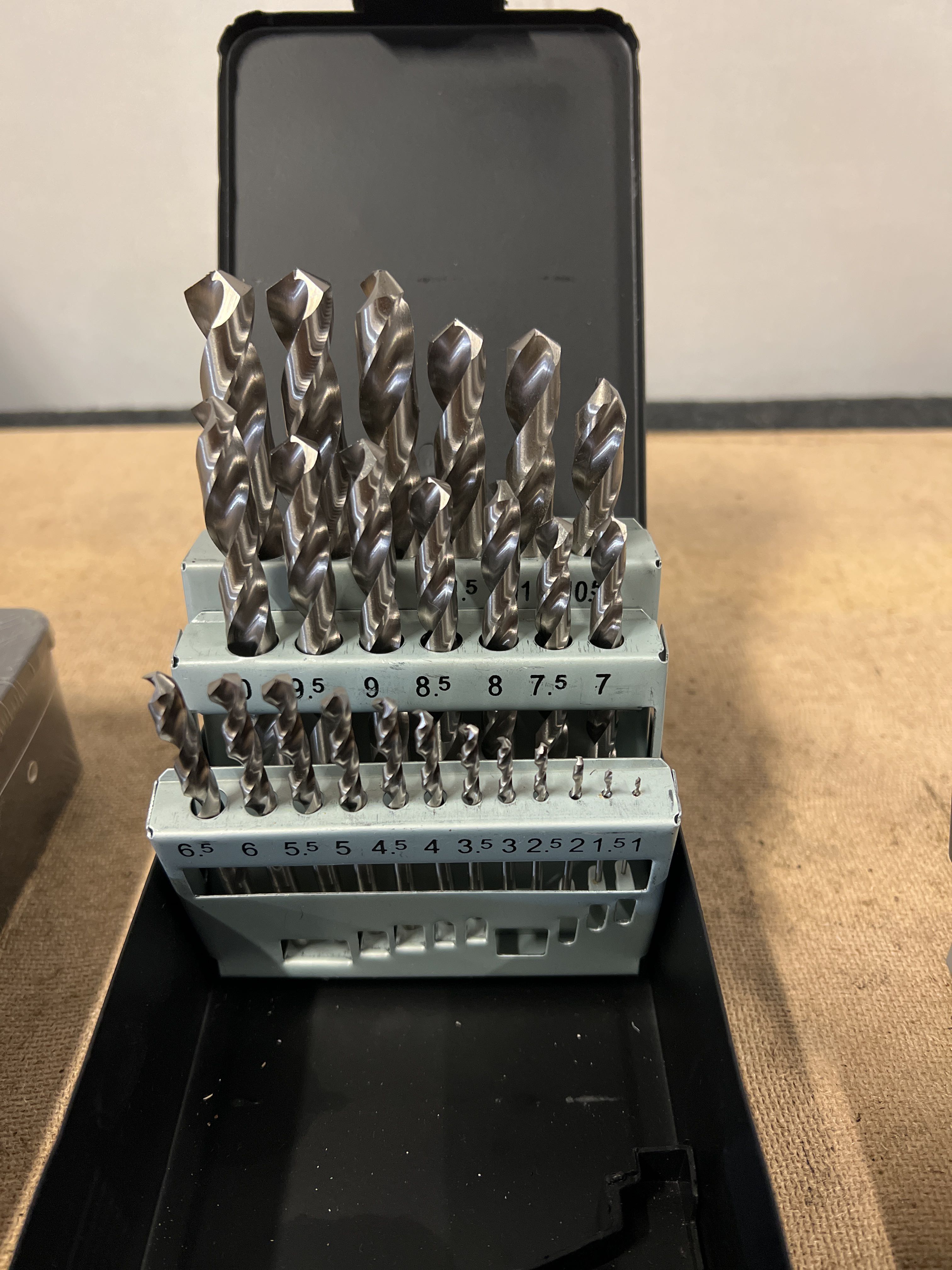 Rotary file kit & 2 drills kit - PS Auction - We value the future ...