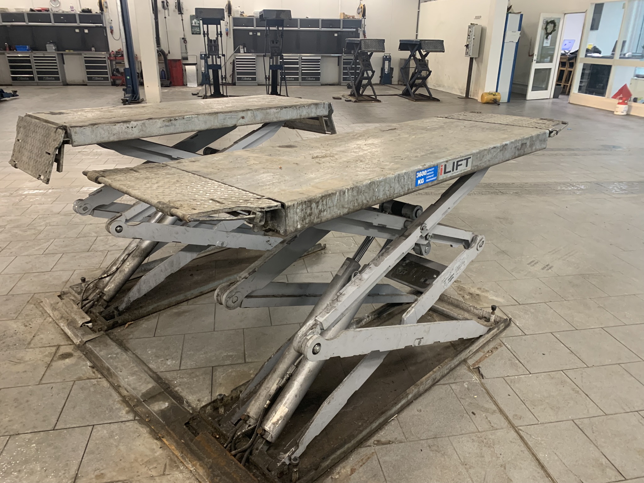 Saxlyft iLift 3,6Z 3600 kg - Auktioner online - Nätauktioner ...