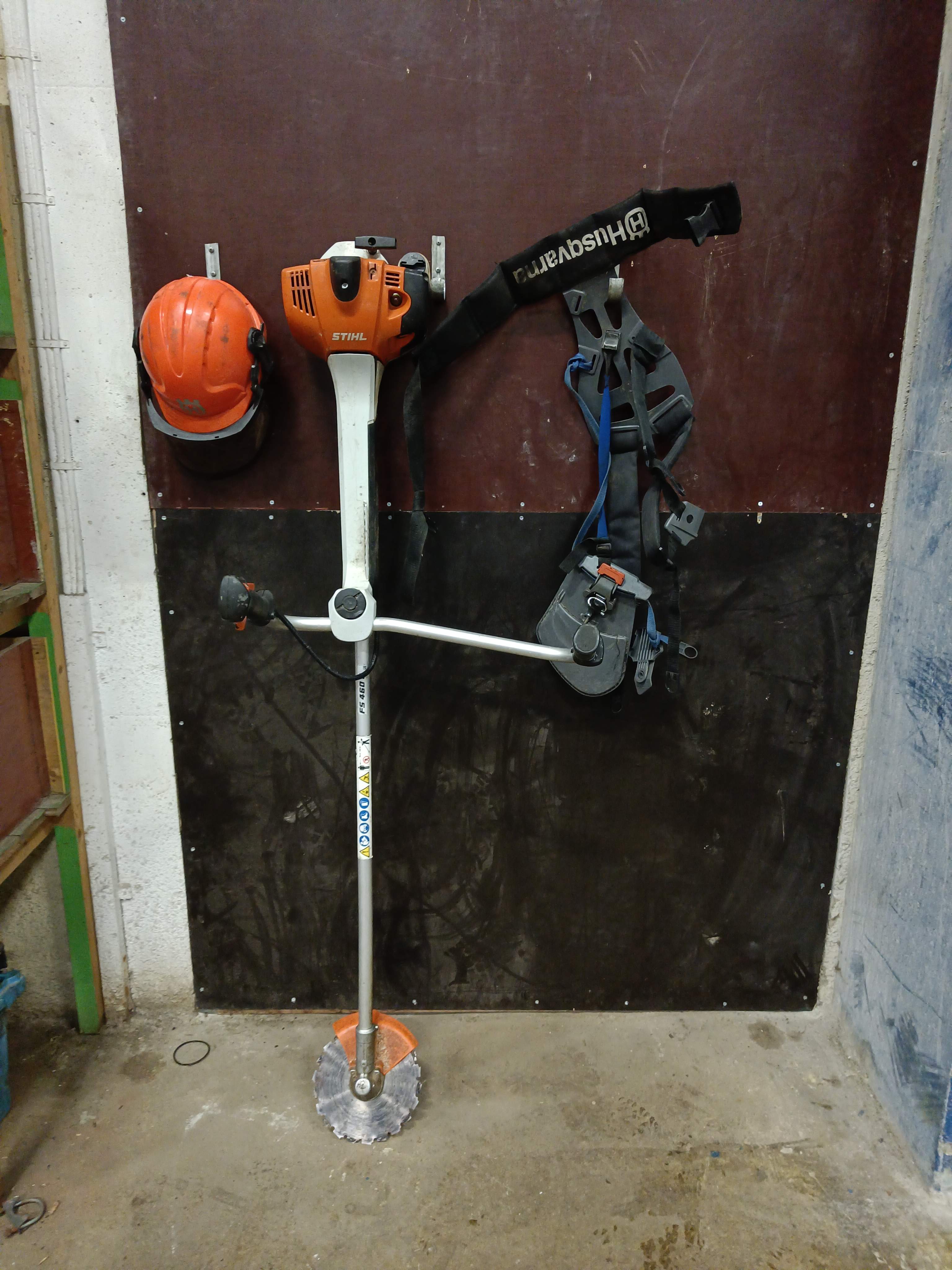 Röjsåg Stihl FS 460 C-M K - Auktioner online - Nätauktioner & Konkursauktioner | PS Auction