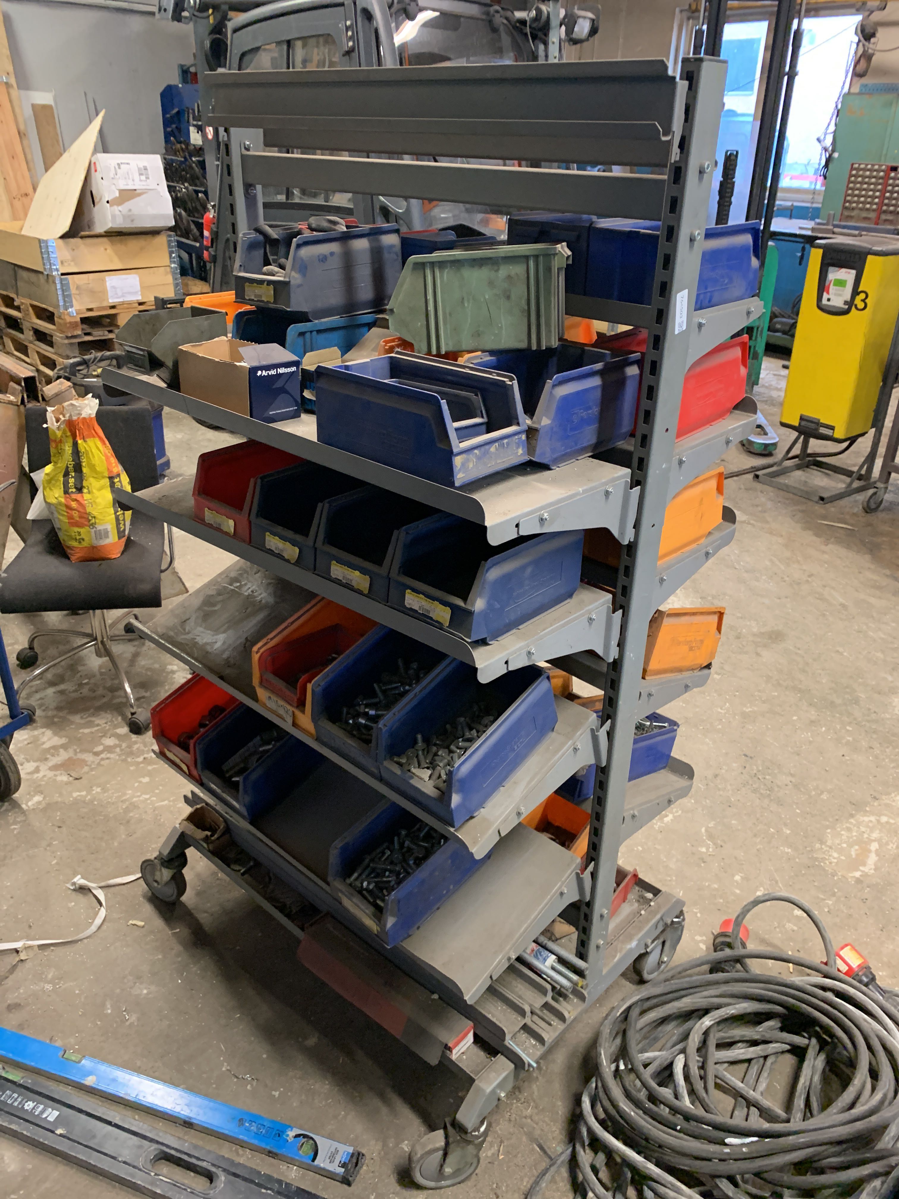 Screw assortment trolley double-sided - PS Auction - We value the ...