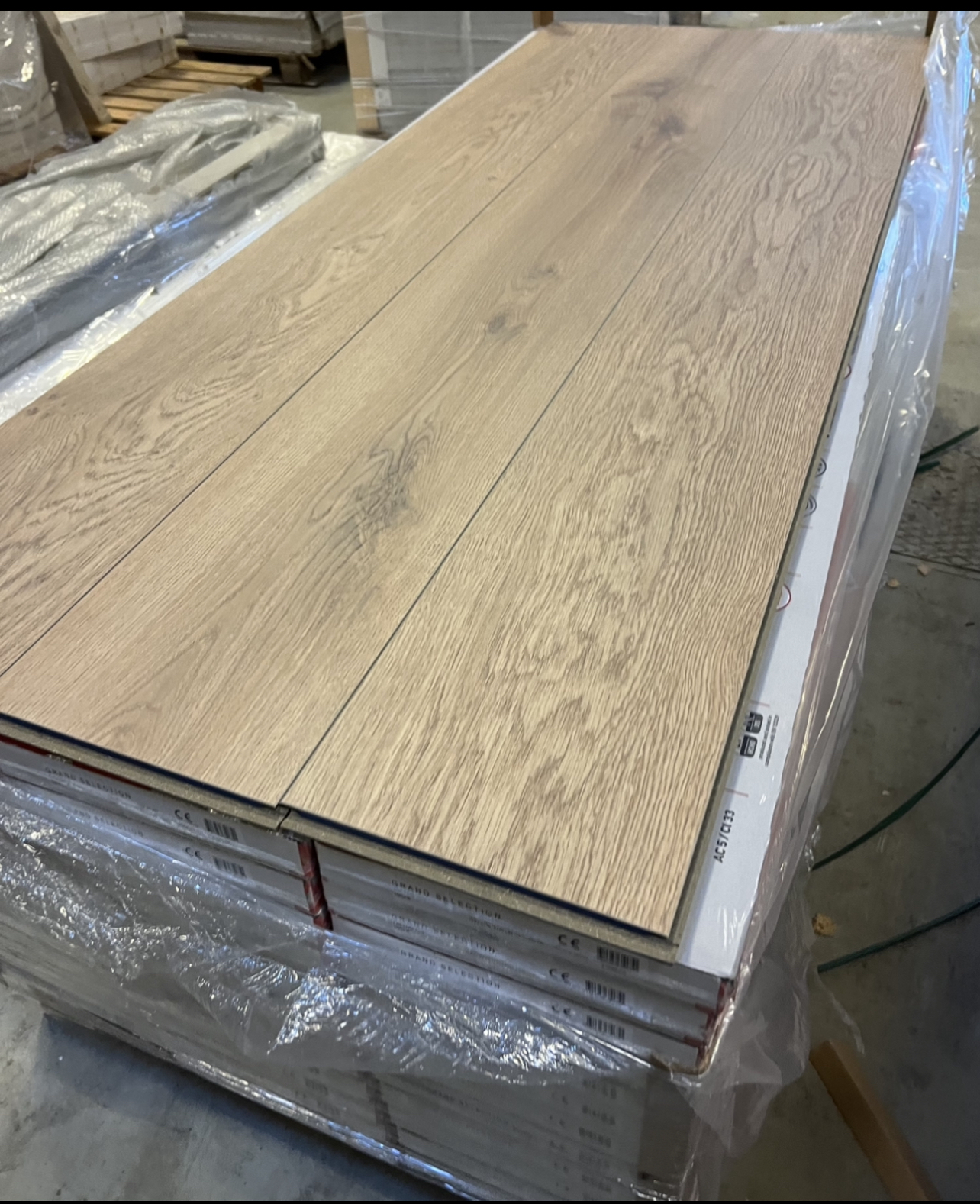 Authentic Natural Oak HDF 50 kvm - Auktioner online - Nätauktioner ...