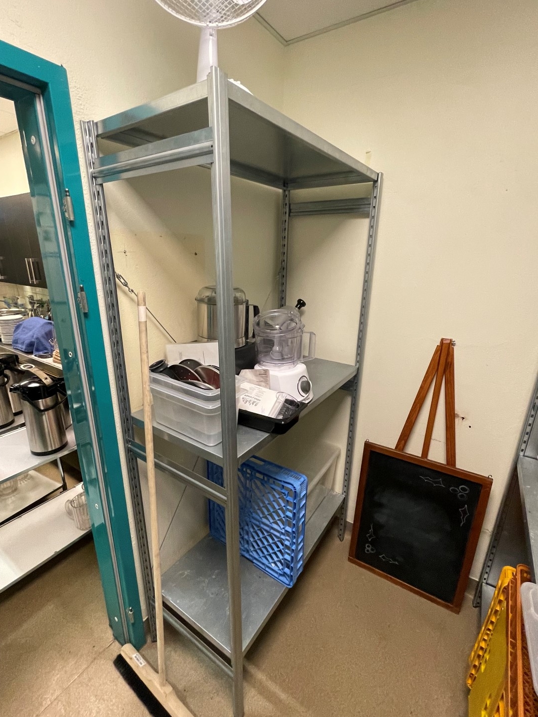 Sheet metal shelves for disassembly 3 sections - PS Auction - We value ...