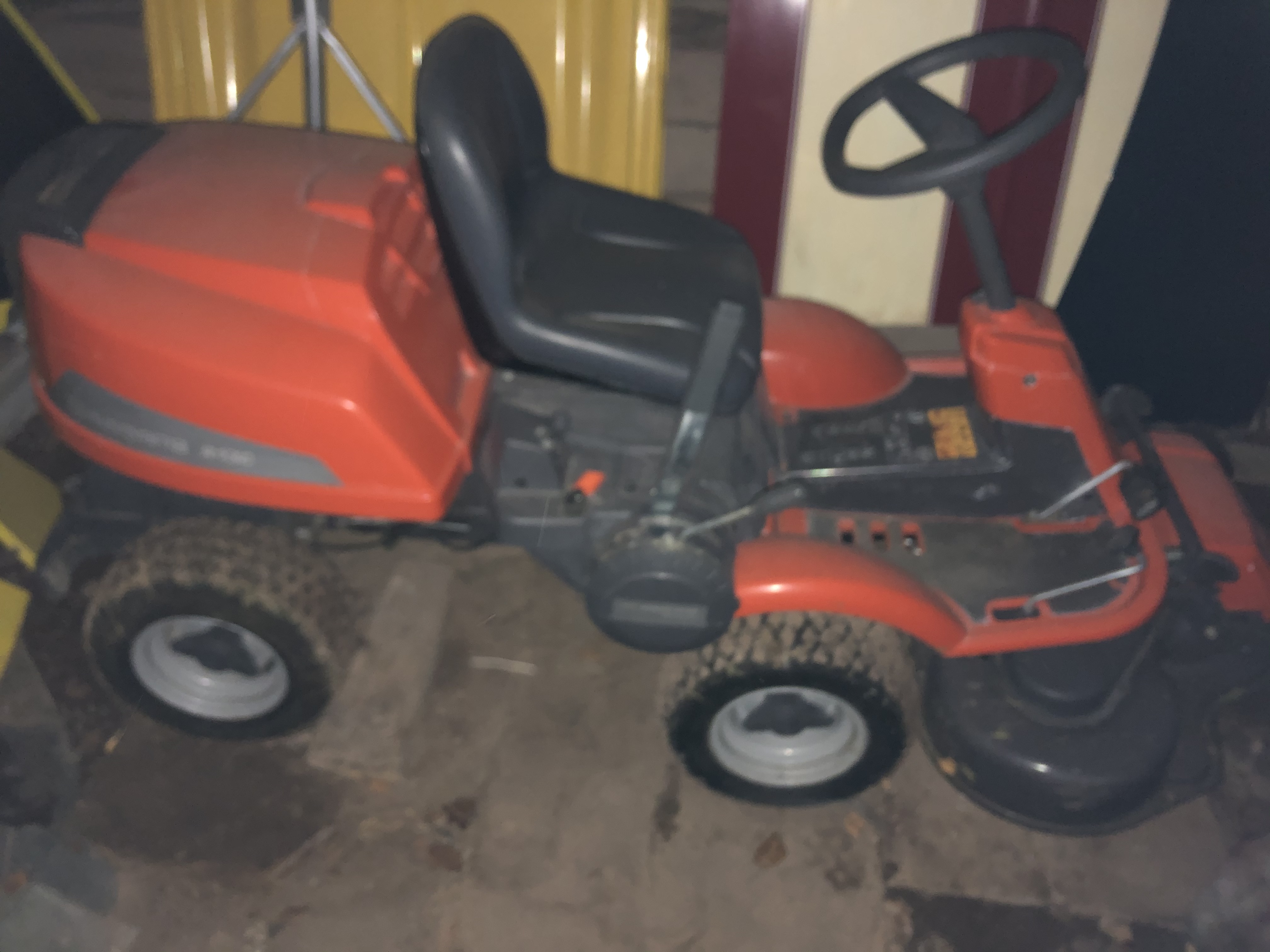 Husqvarna R13C riding lawn mower - PS Auction - We value the future ...