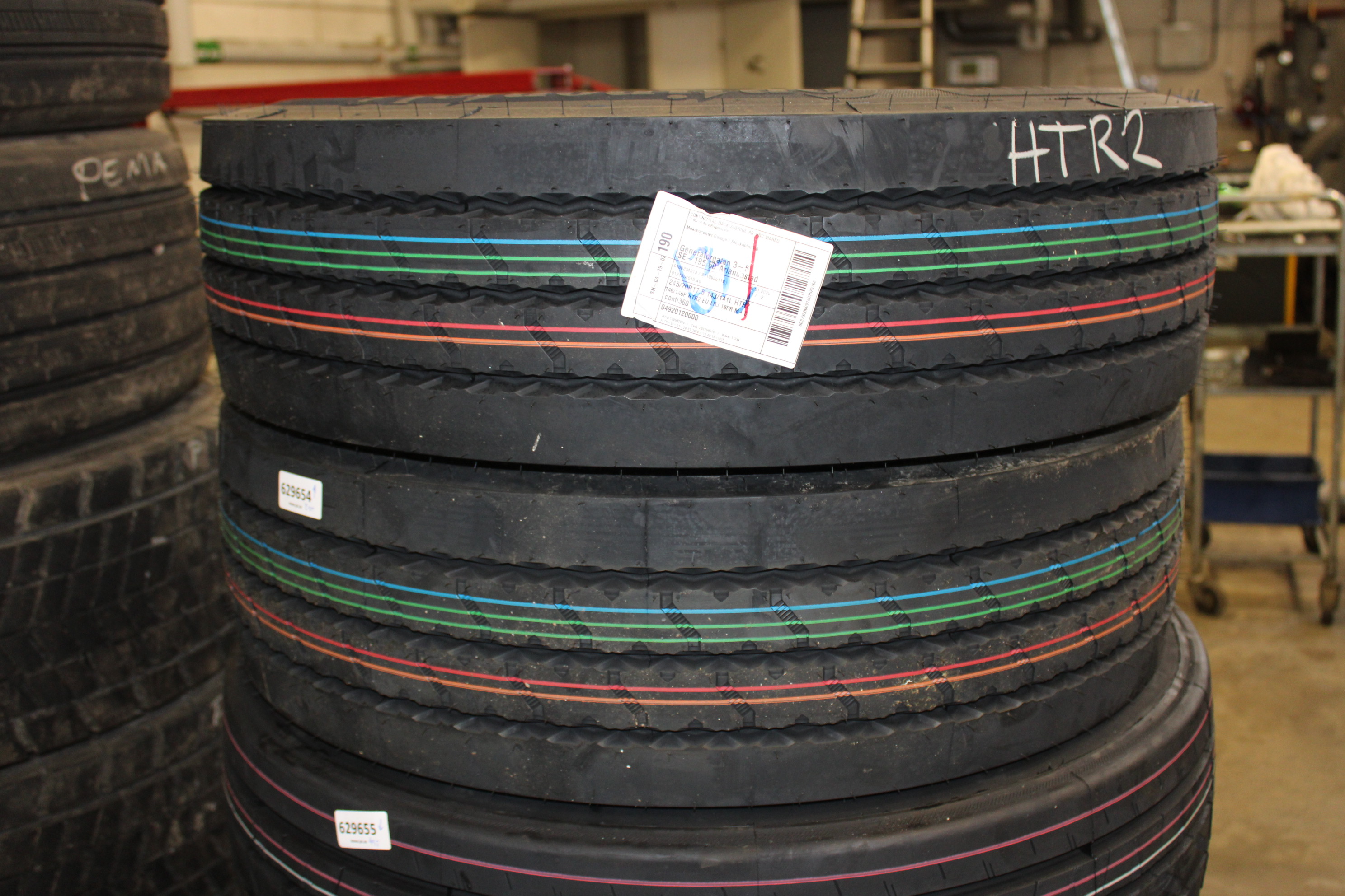 Trailer tire 2 Continental 245 / 70R 17.5 HTR2 - PS Auction - We value ...