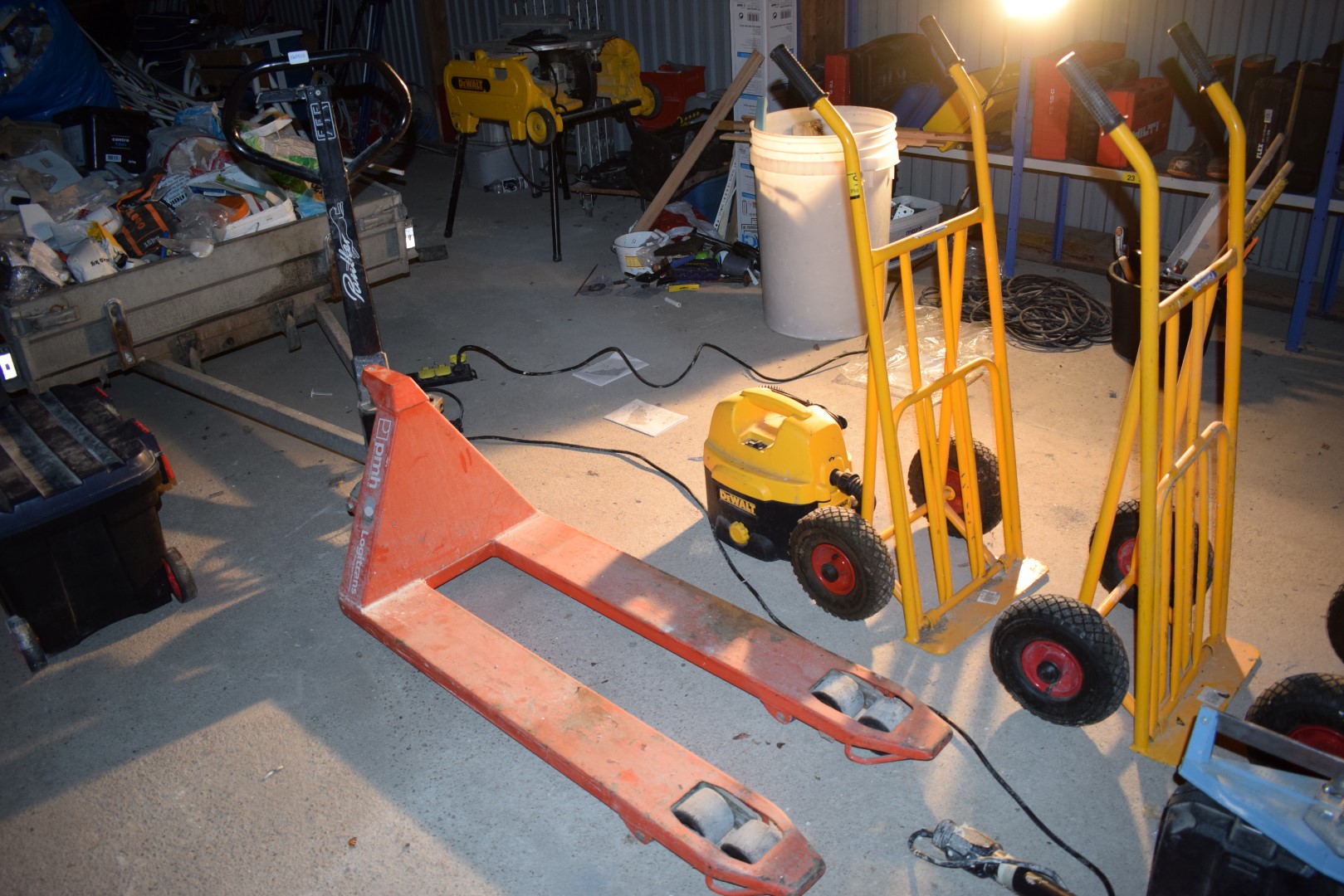 Pallet carrier Pmh Logitrans - PS Auction - We value the future ...