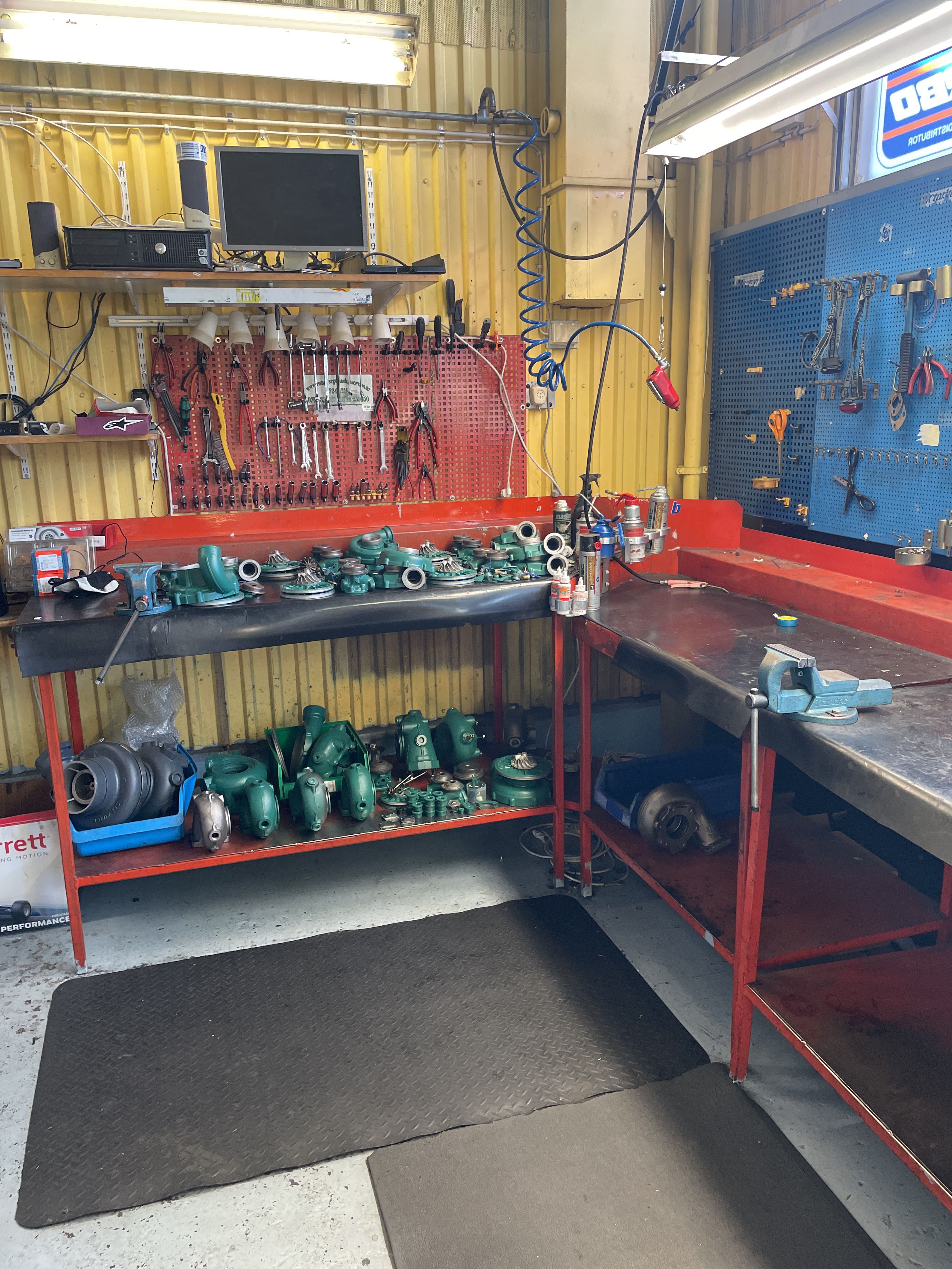 Workbench incl. tool board - PS Auction - We value the future - Largest ...