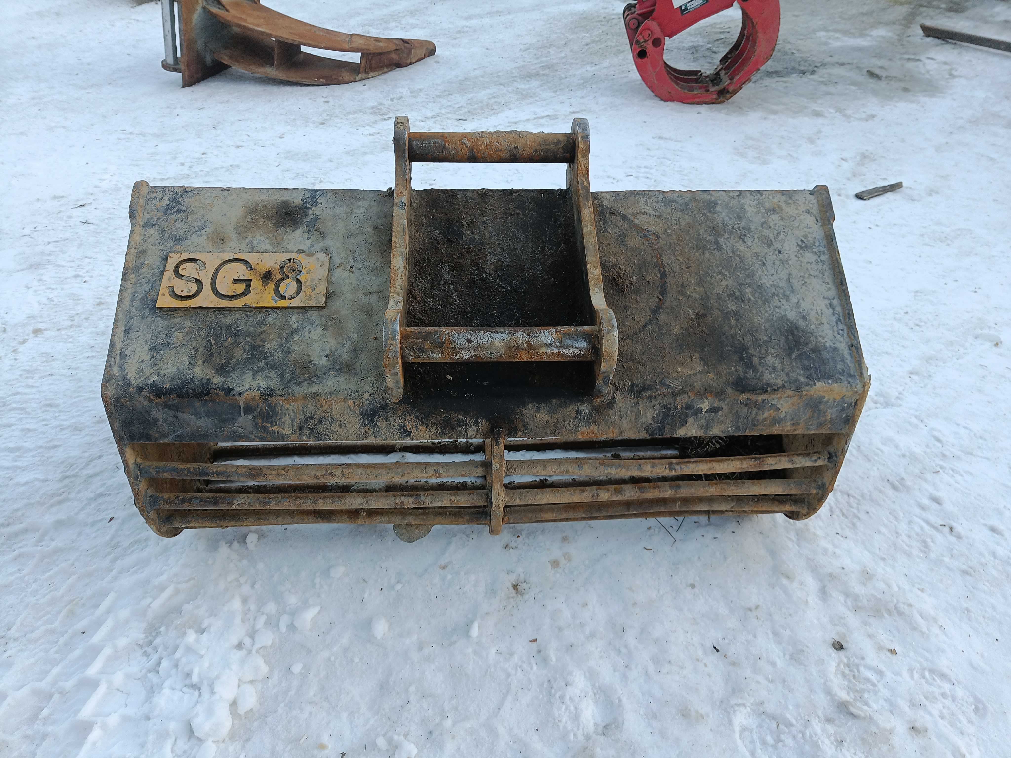 Lattice bucket Encon S60 bracket - PS Auction - We value the future ...
