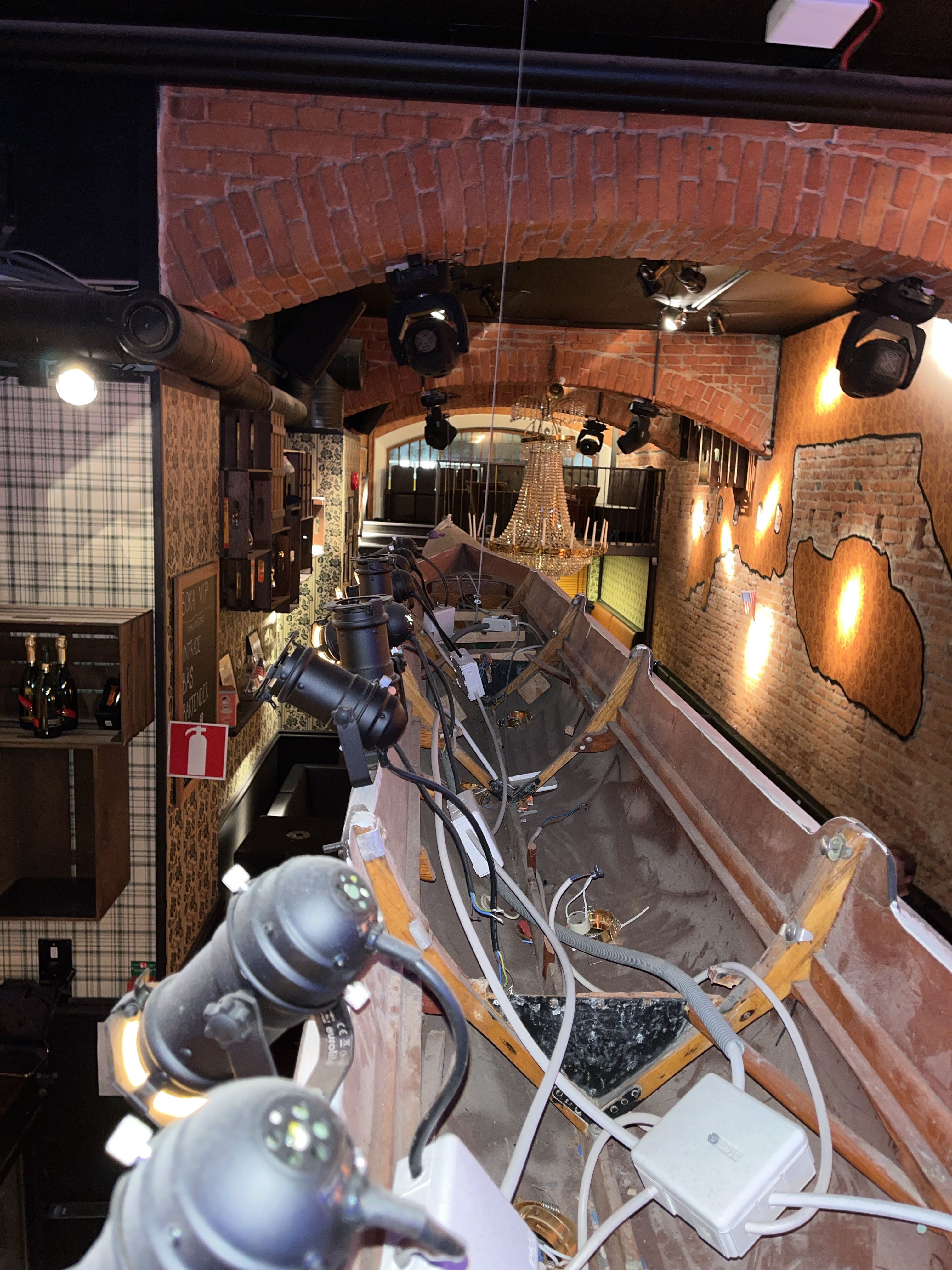 Half canoe with spotlights on the roof - PS Auction - We value the ...