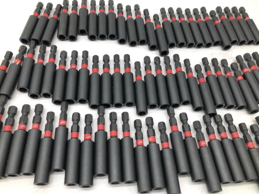 83 st Milwaukee bitshållare - Frakt ingår (L-682) - Auktioner online ...