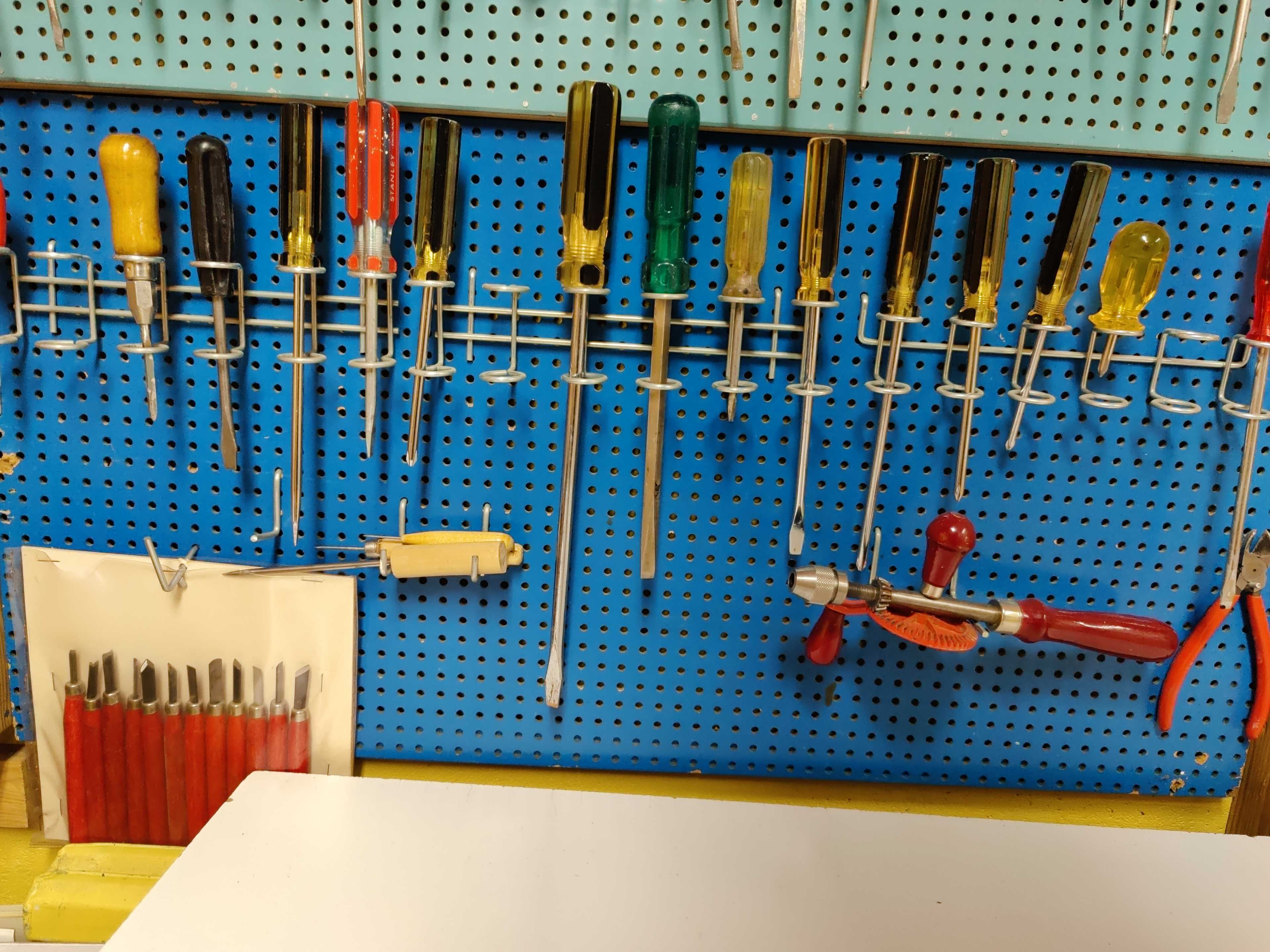 Tool boards with tools - PS Auction - We value the future - Largest in ...
