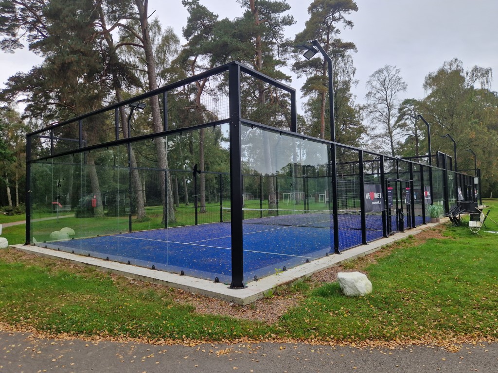 Padelbana - Dubbel - Auktioner online - Nätauktioner & Konkursauktioner ...
